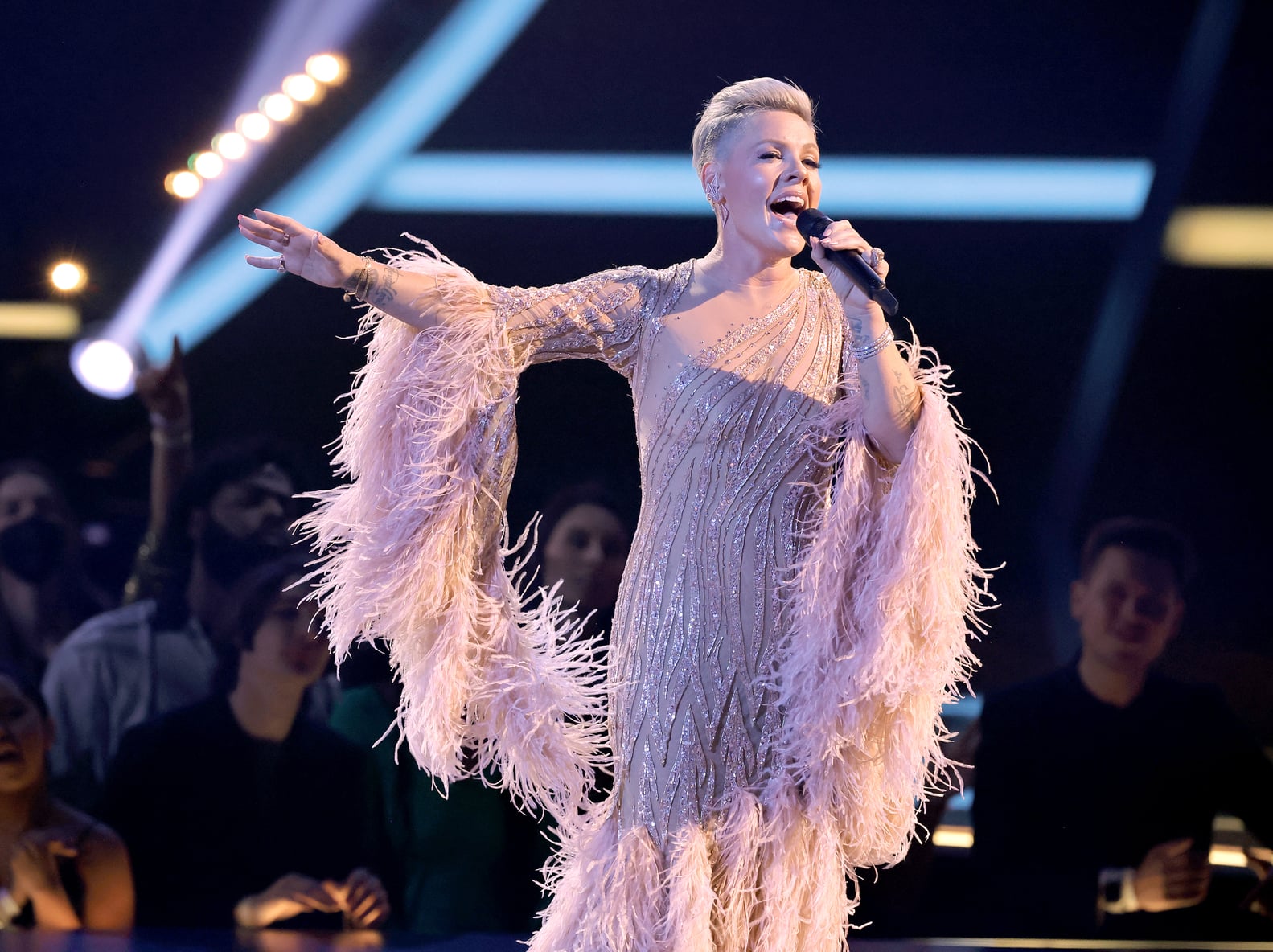 Pink AMAs Performance 2022 | PS Entertainment