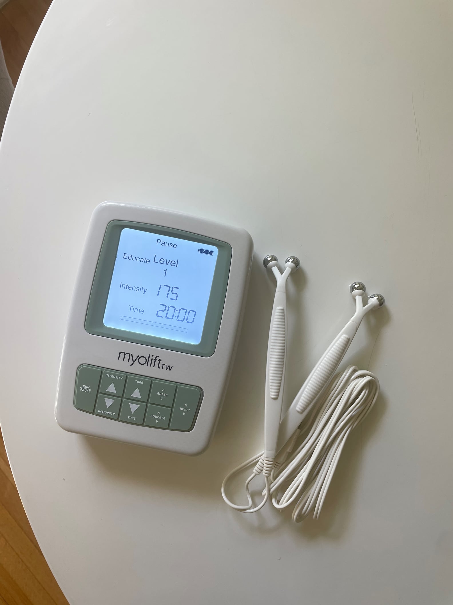 MyoLift Triwave Facial Toning Device Review With Photos | PS Beauty