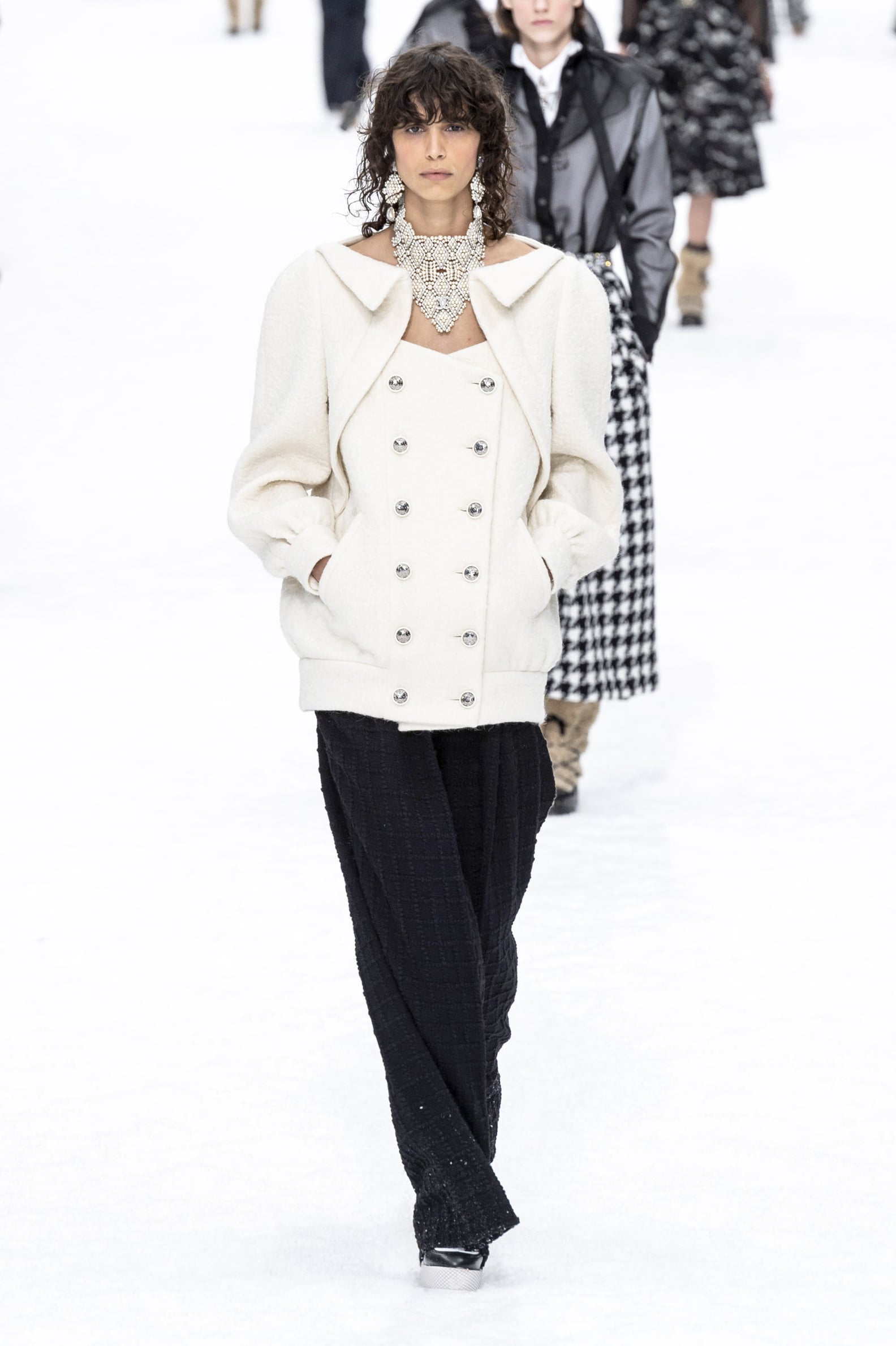 Chanel Fall 2019 Runway Pictures | PS Fashion