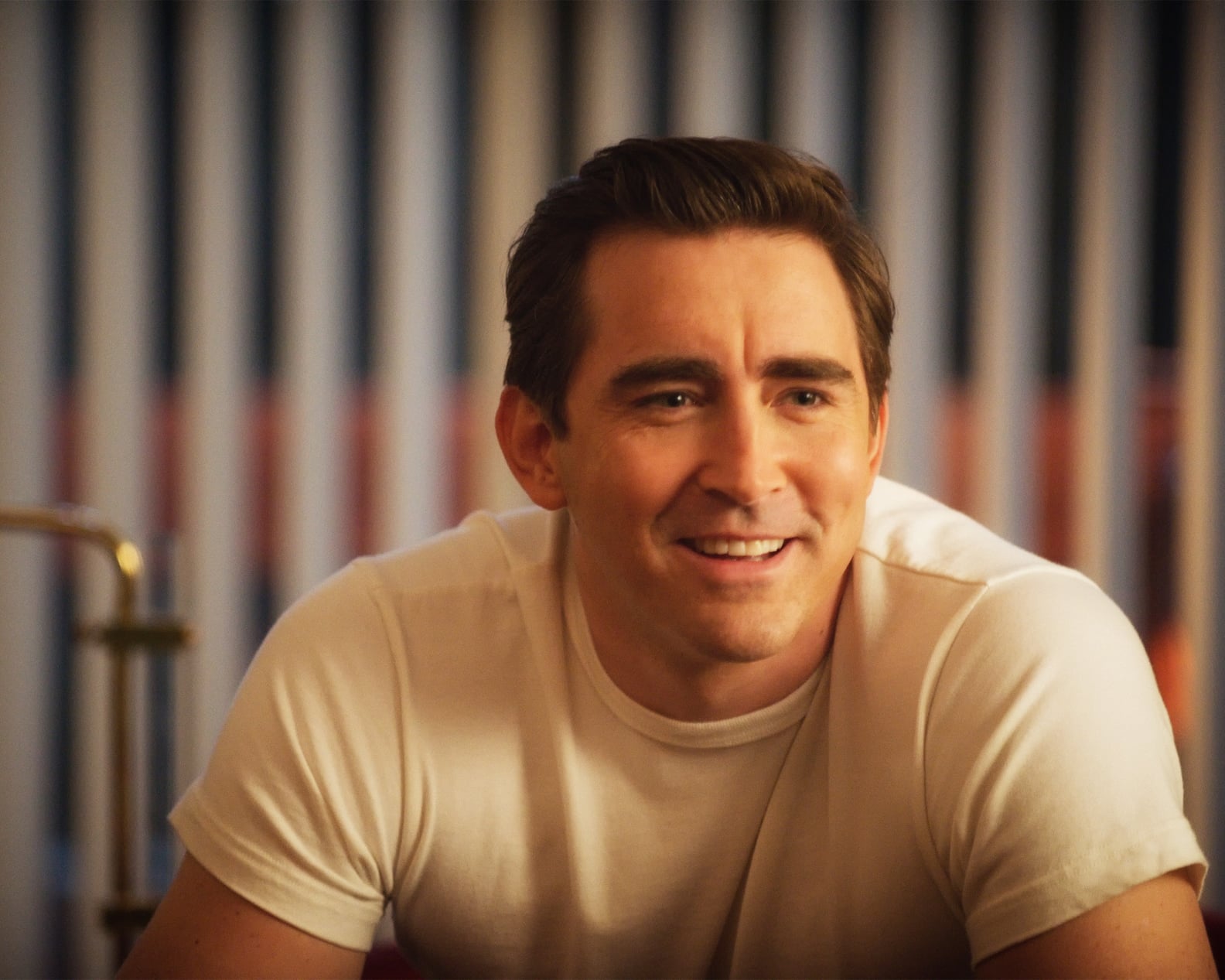Hot Guys From Netflix Shows | POPSUGAR Entertainment