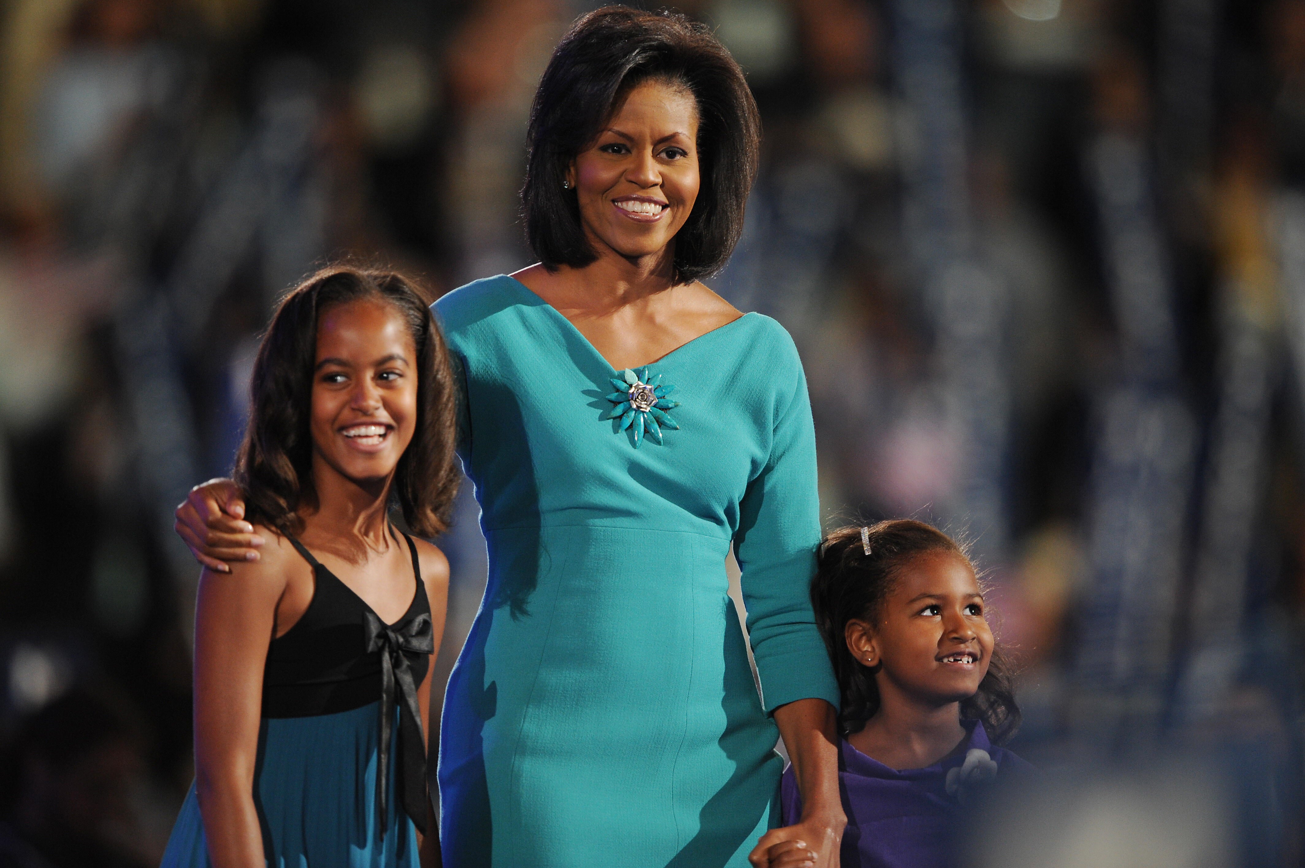 Sasha and Malia Obama Through the Years | PS Celebrity