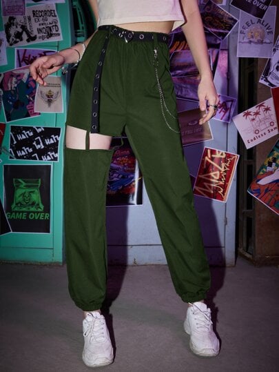 Avril Lavigne's Favorite Style Must Haves | POPSUGAR Fashion