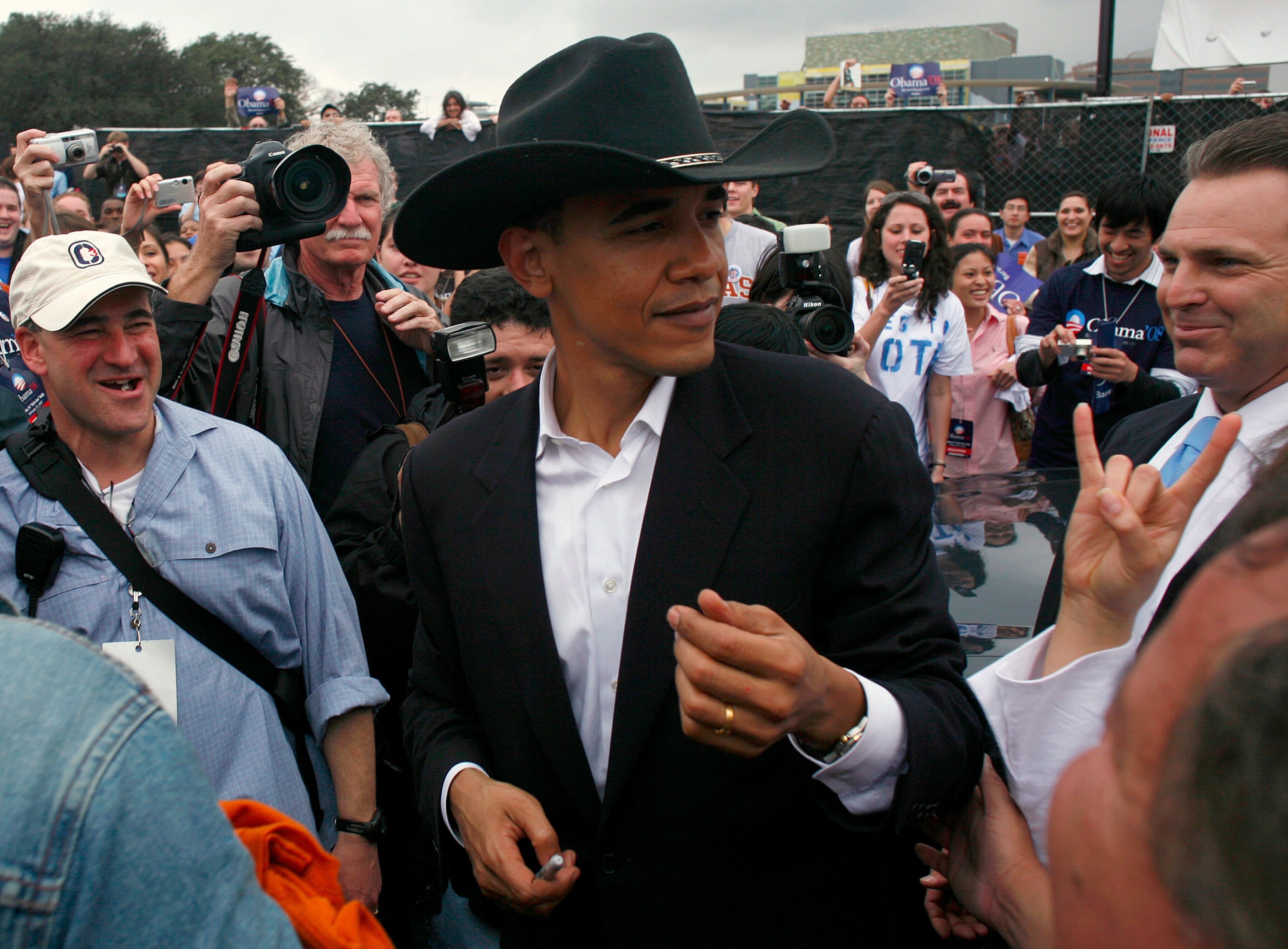 Photos of Young Barack Obama Before He Was President | PS News