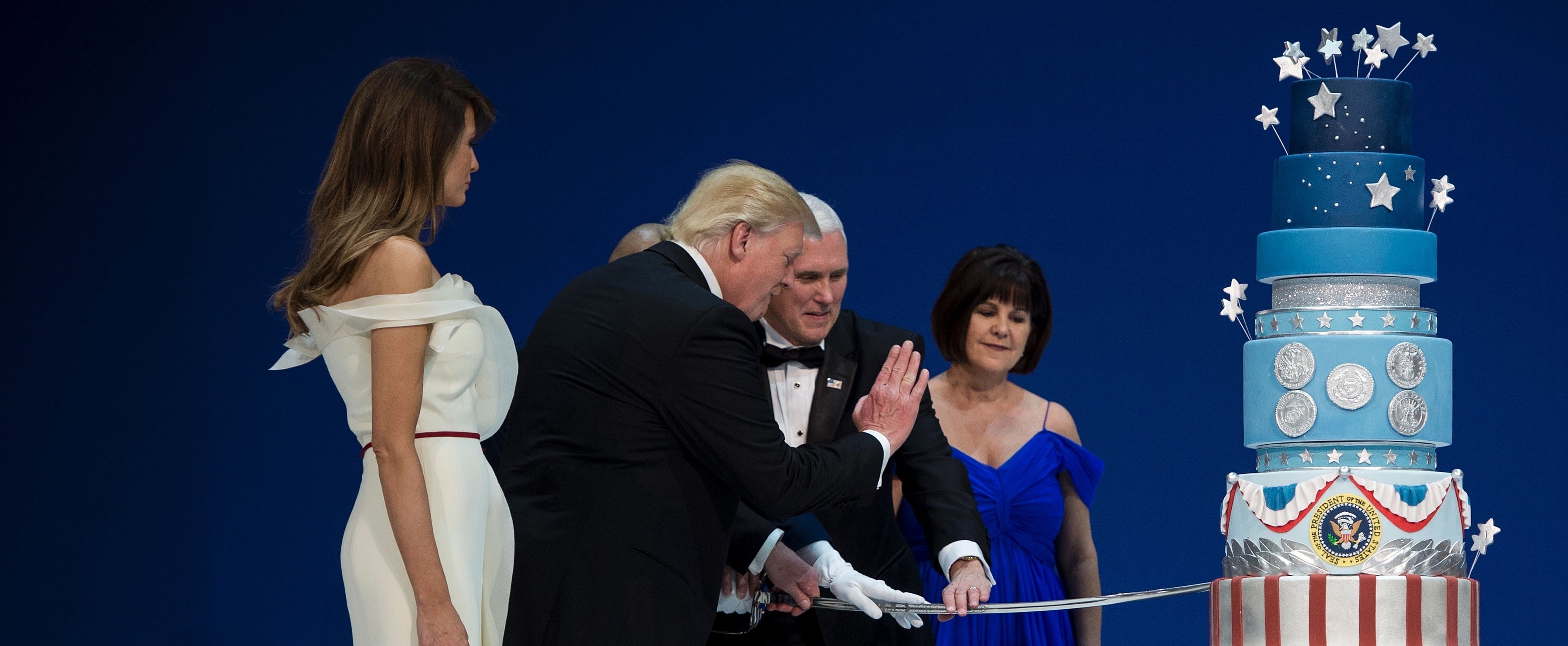 Did Donald Trump Copy Barack Obama's Inauguration Cake? | PS News