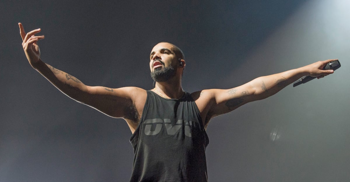 What It's Like at a Drake Concert | PS Entertainment