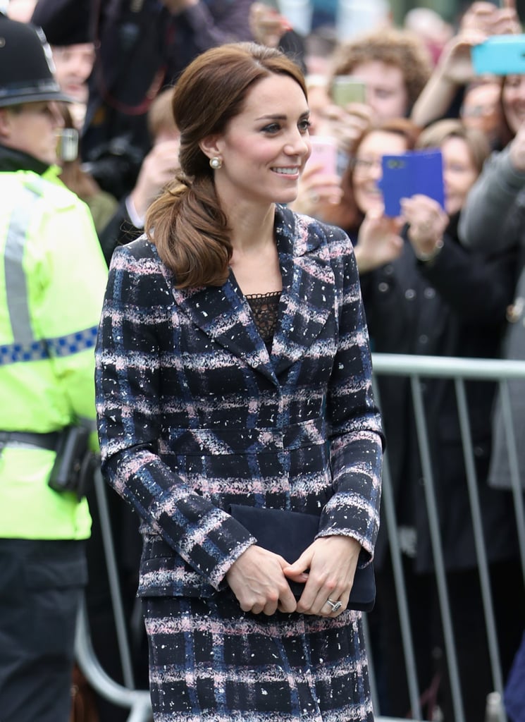 Kate Middleton's Plaid Erdem Coat in Manchester October 2016 | POPSUGAR ...