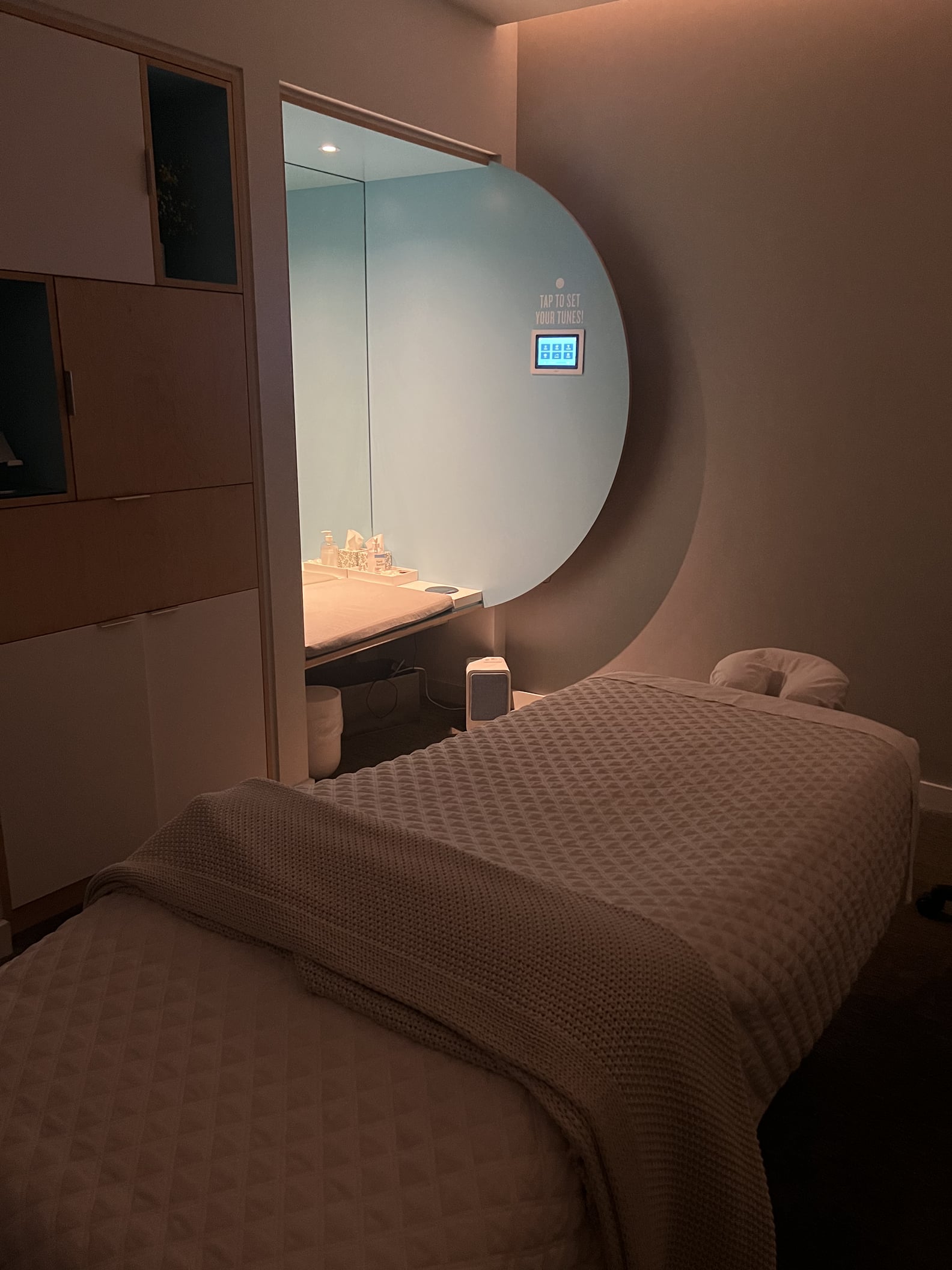 What I Learned From Getting a Weekly Message For a Month | PS Beauty