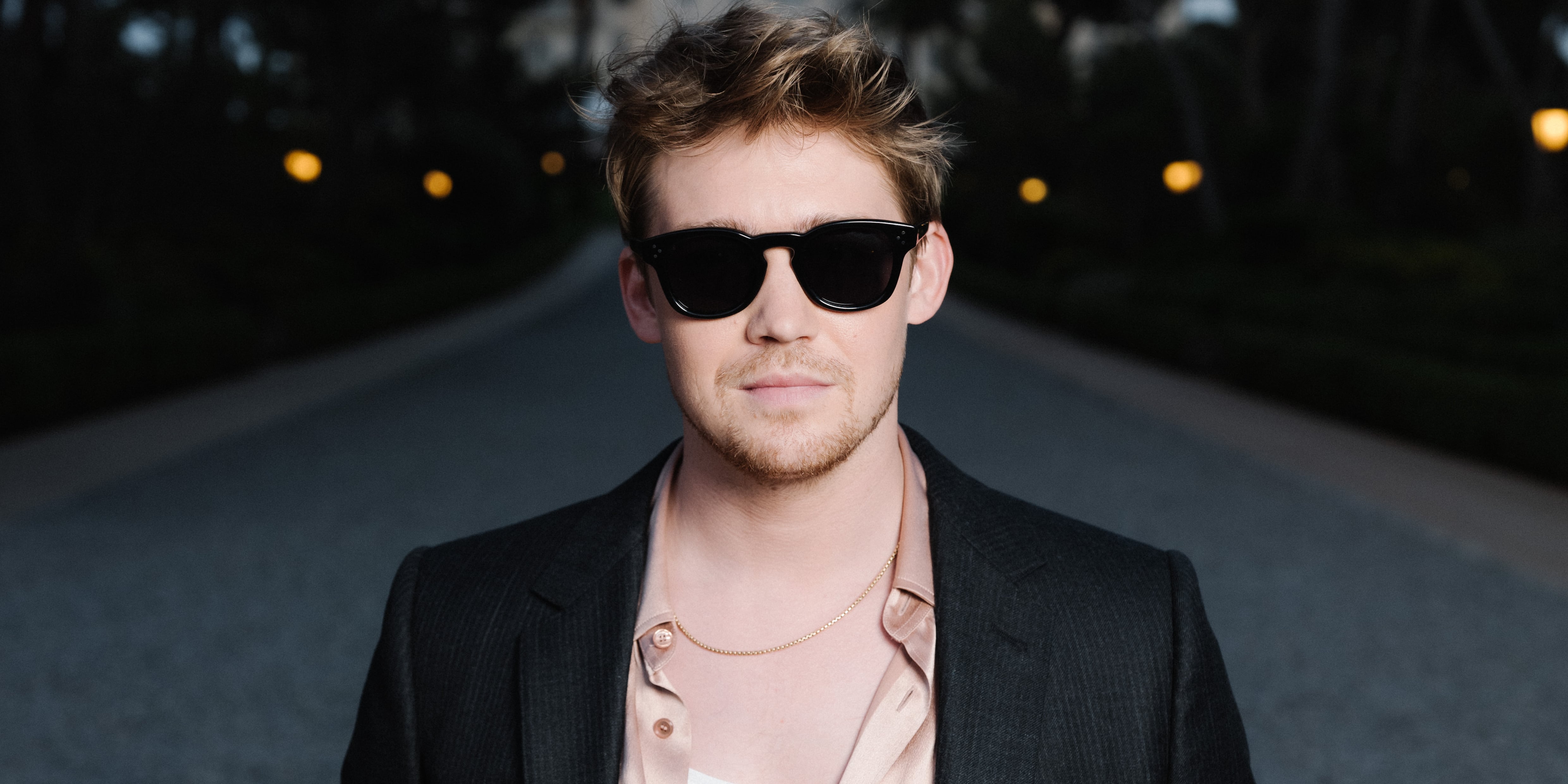 Joe Alwyn's First Public Appearance Since Taylor Swift Split | PS Celebrity