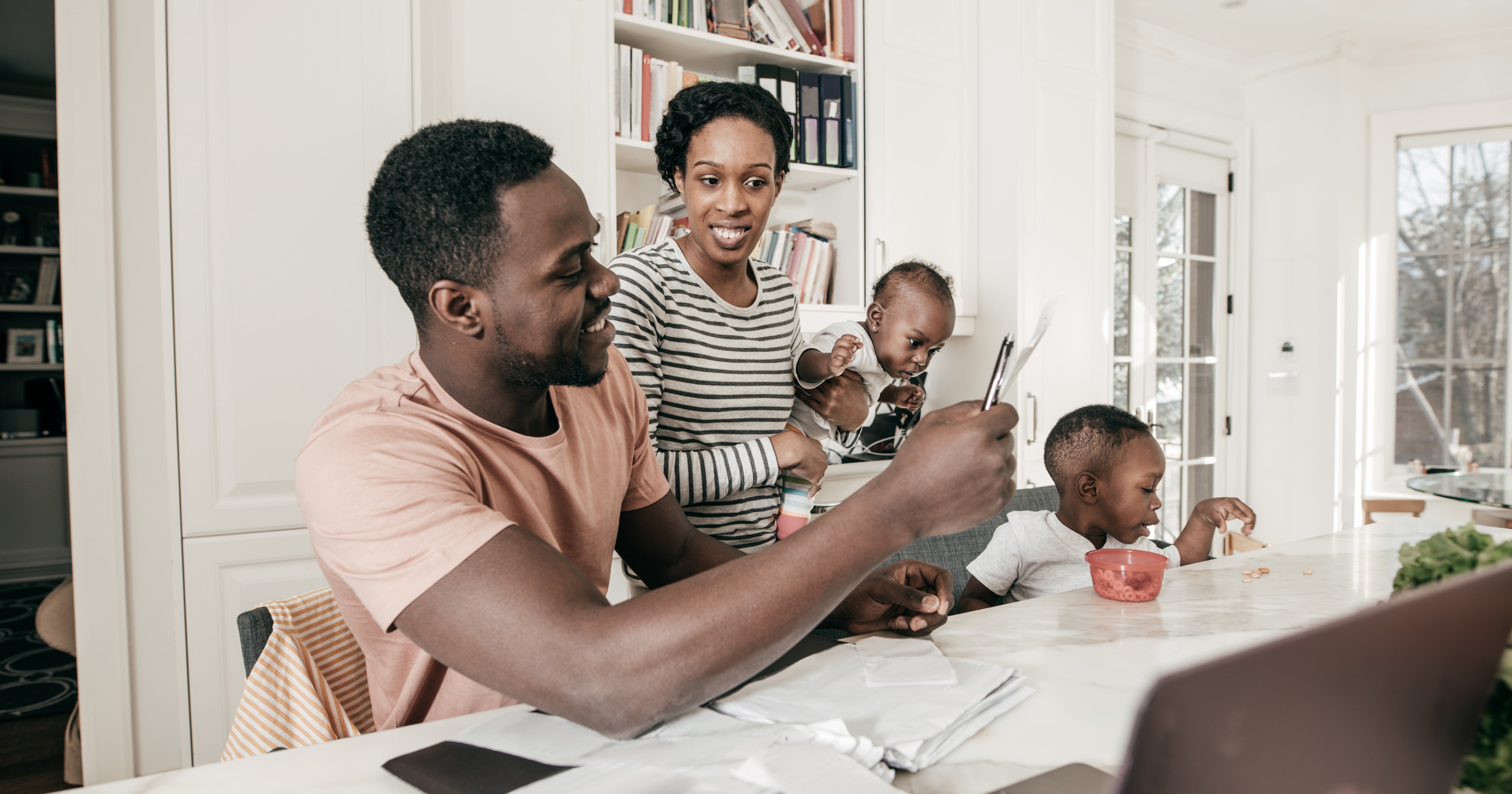 How Weekly Budget Meetings Helped My Family's Finances | POPSUGAR Family