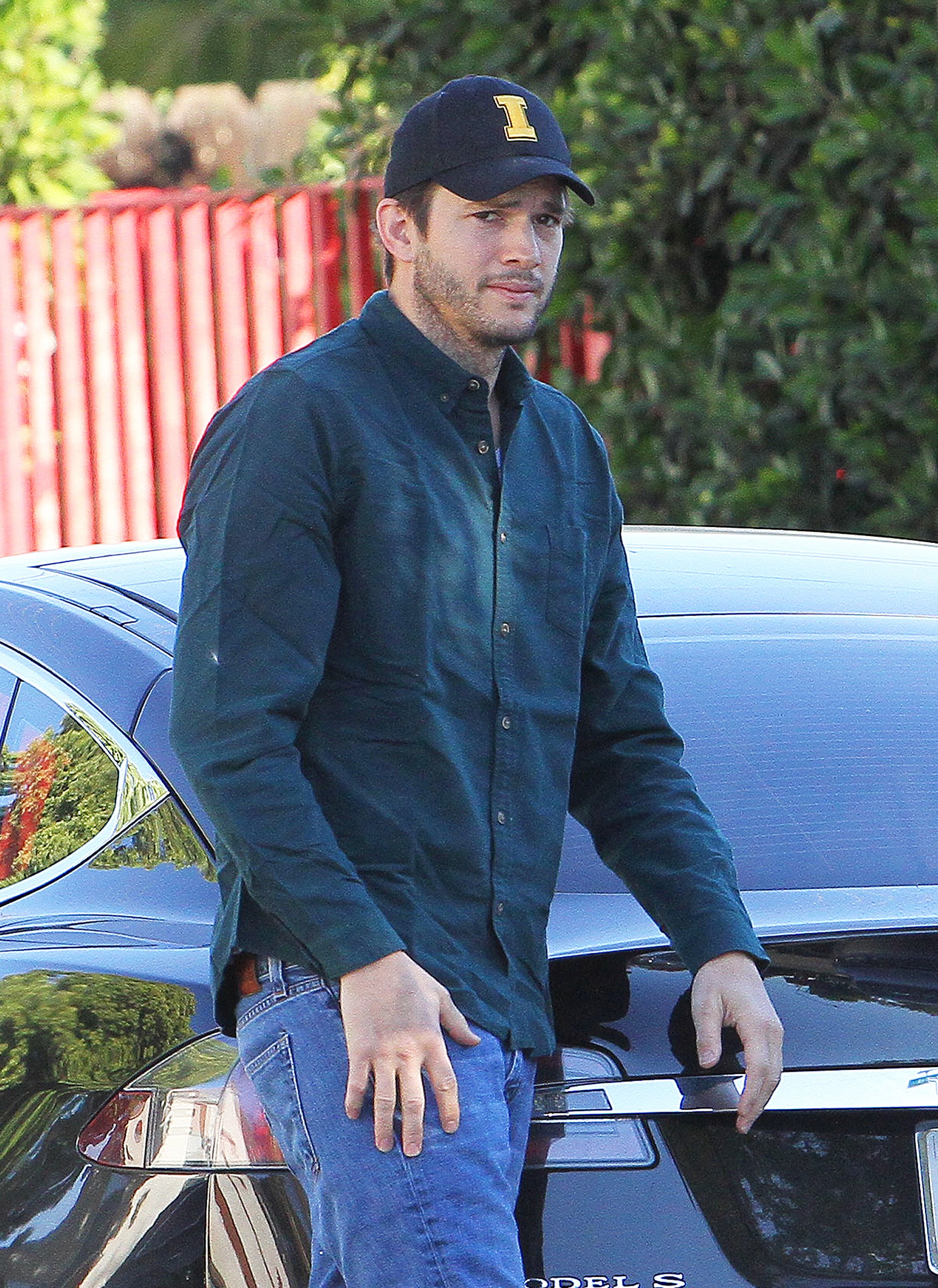 Ashton Kutcher Father