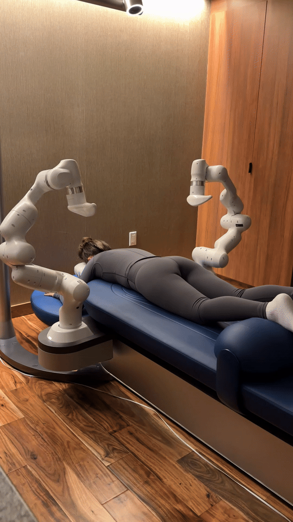 I Tried Aescape, the AI Robot Massage: See Photos | PS Beauty