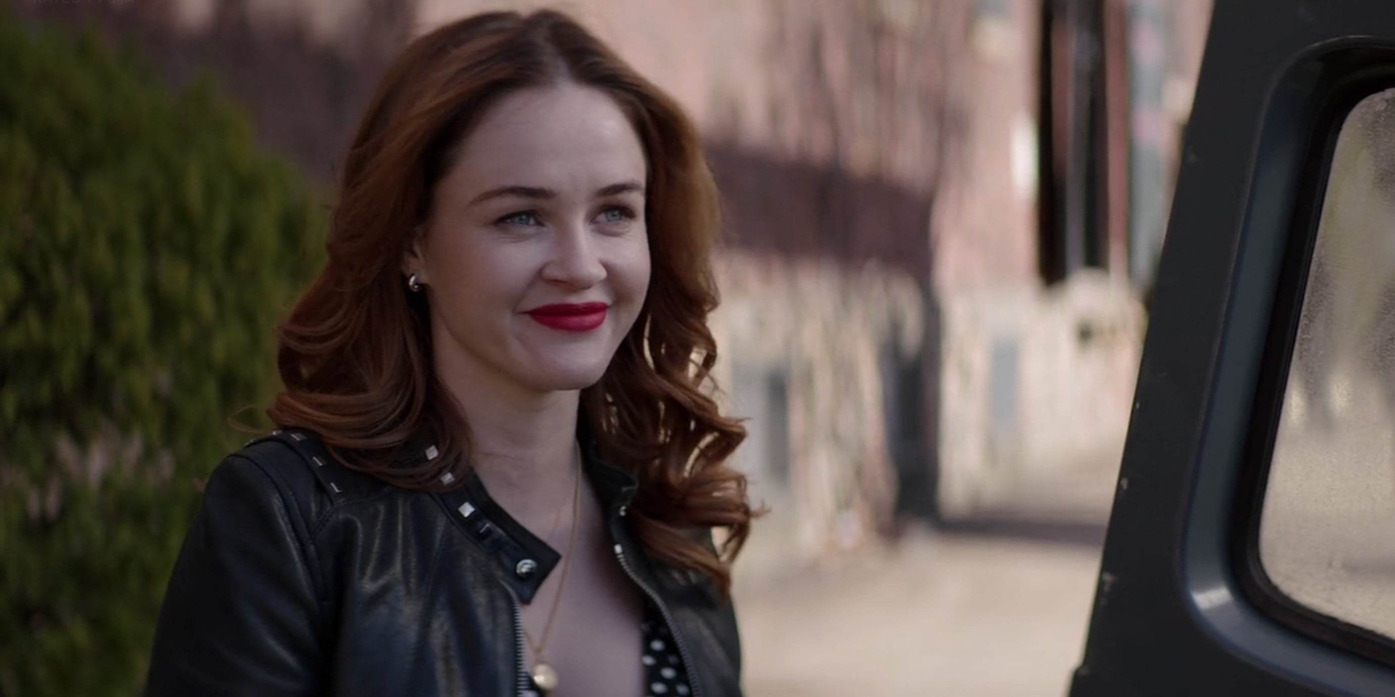 Does Joe Actually Kill Candace in You? | PS Entertainment