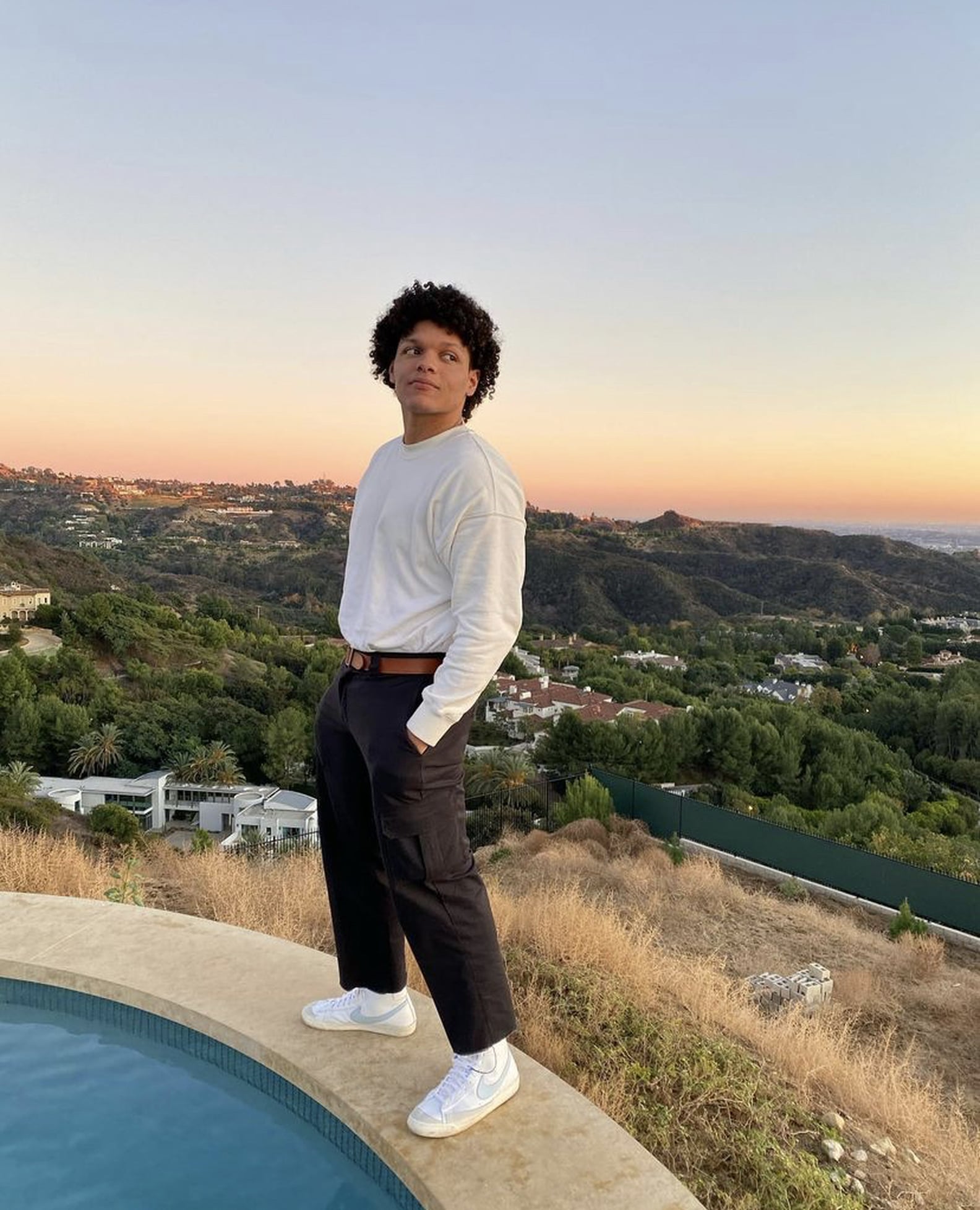 It's Time to Get to Know Singer Miles Hardamon | PS Entertainment