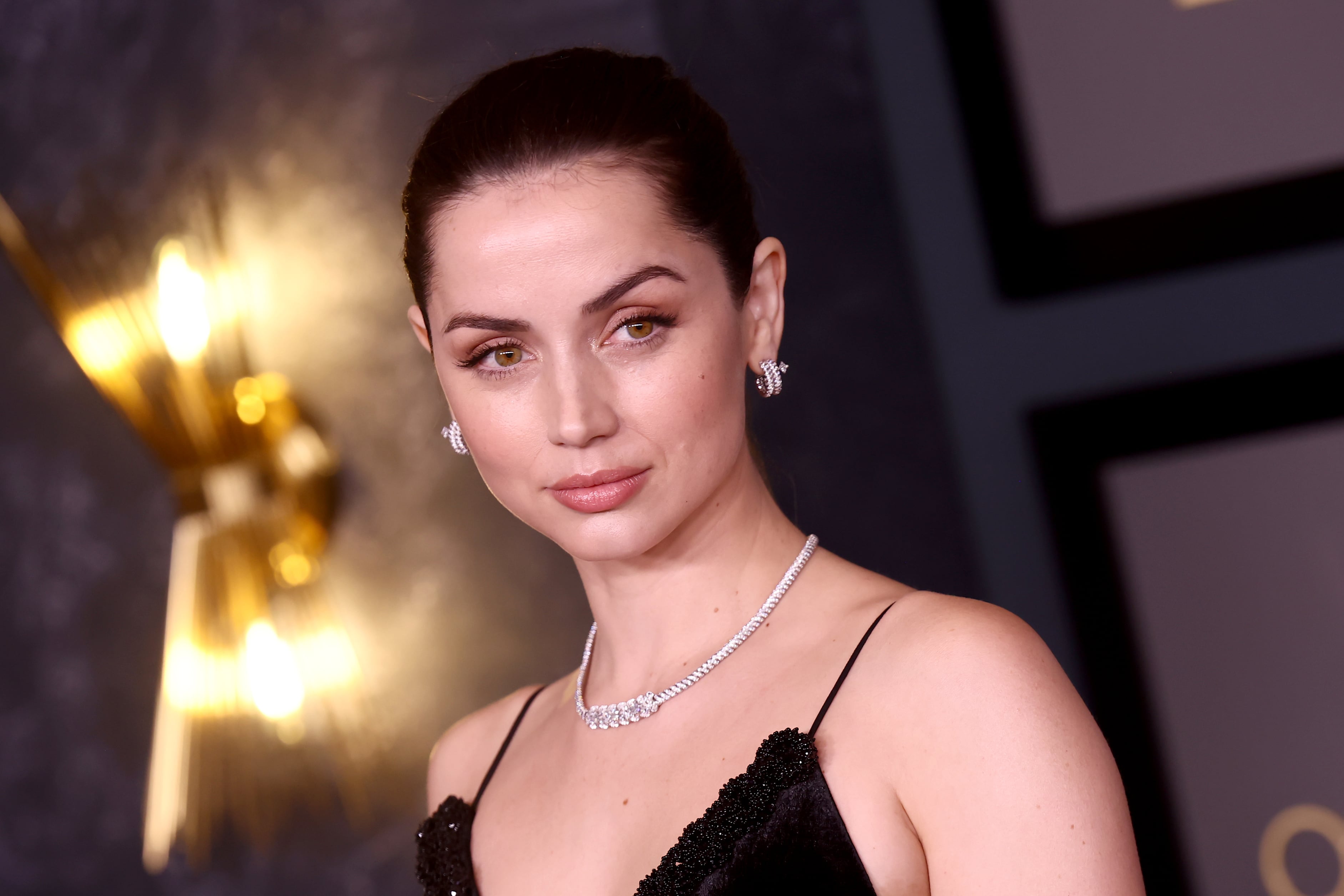 Ana de Armas's Baby French Manicure: See Photos | POPSUGAR Beauty