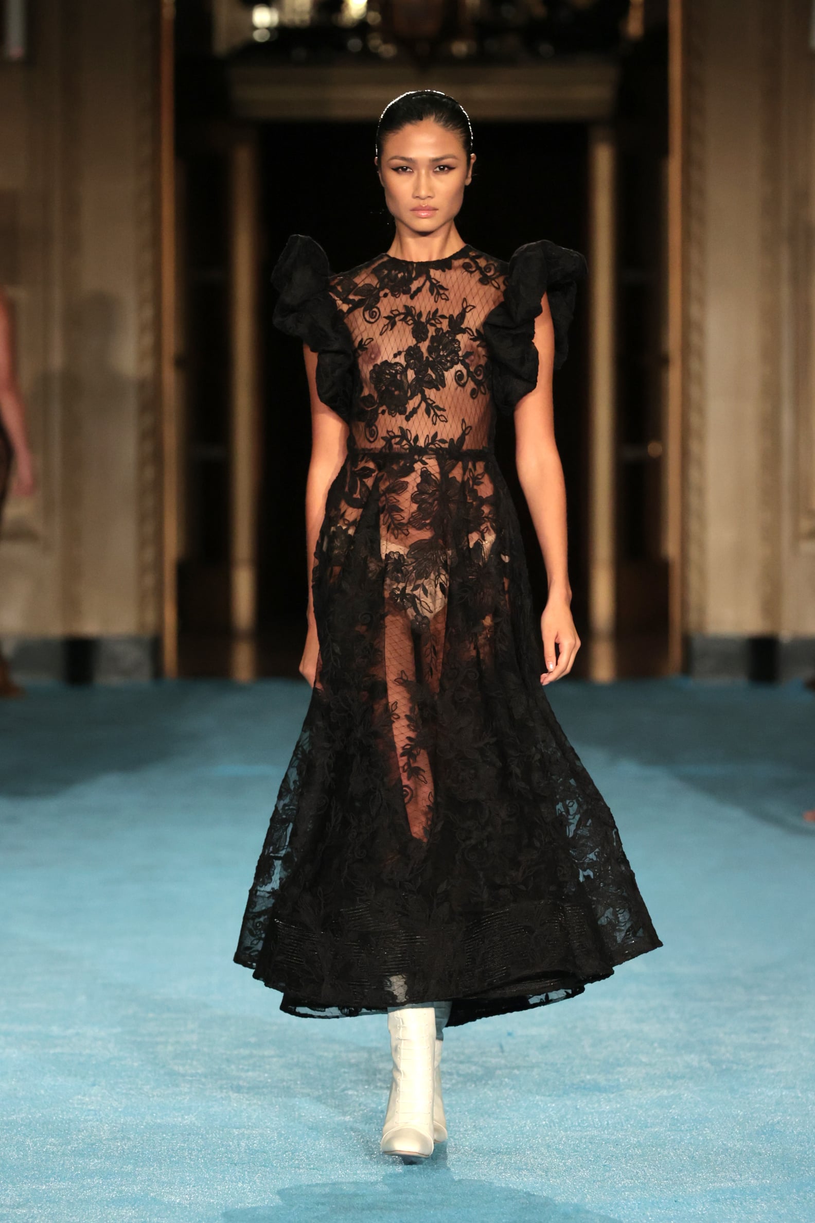 See Christian Siriano's Spring '22 Show at Fashion Week | PS Fashion