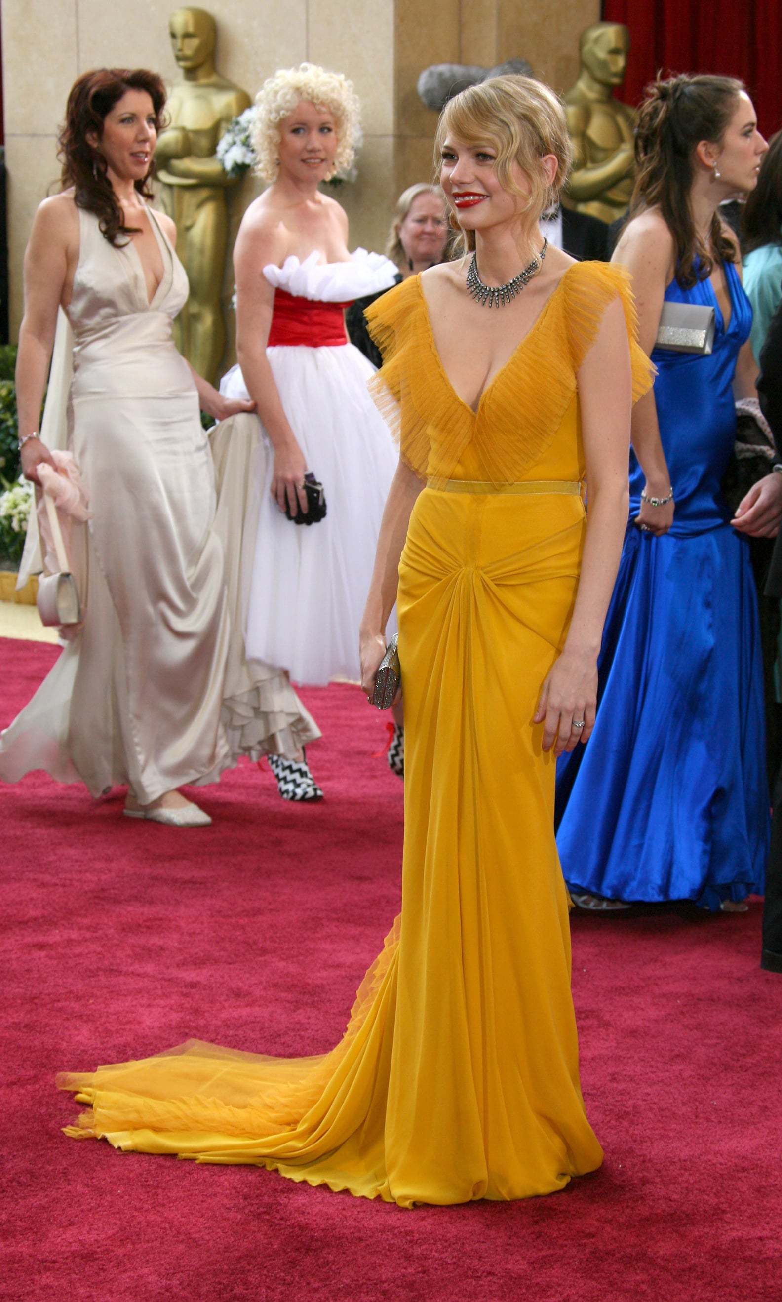 Michelle Williams Pictures Over the Years | PS Celebrity