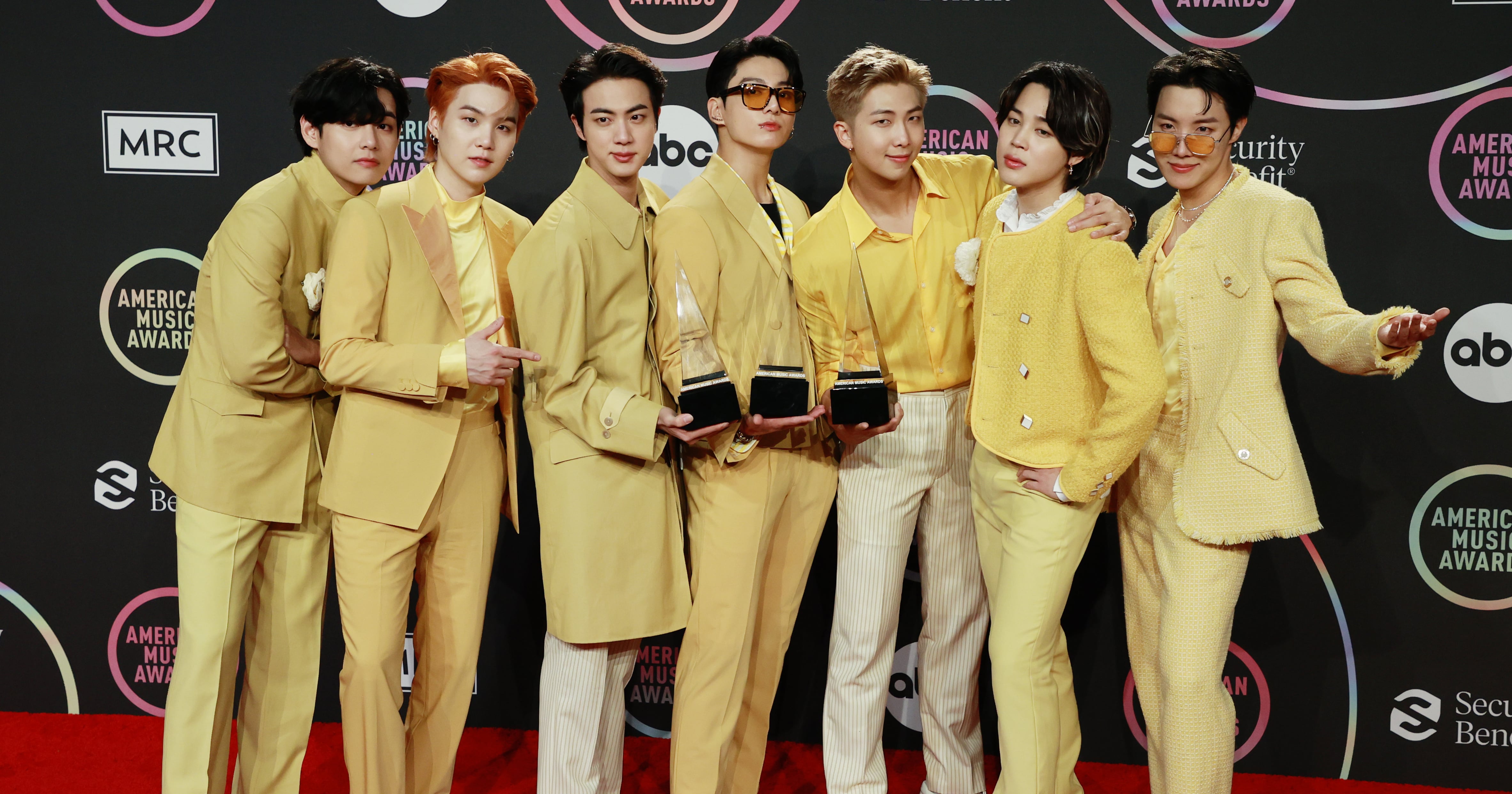 BTS's Best Moments From the 2021 American Music Awards | PS Celebrity