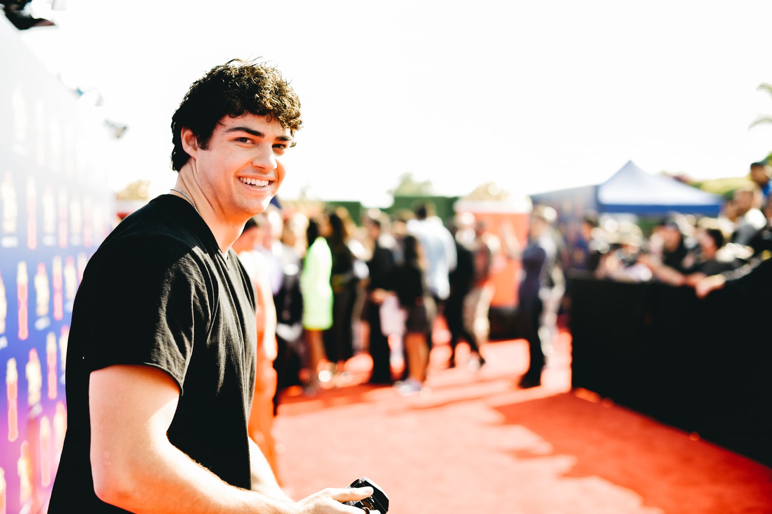 Noah Centineo Shaved His Hair Photos | PS Beauty