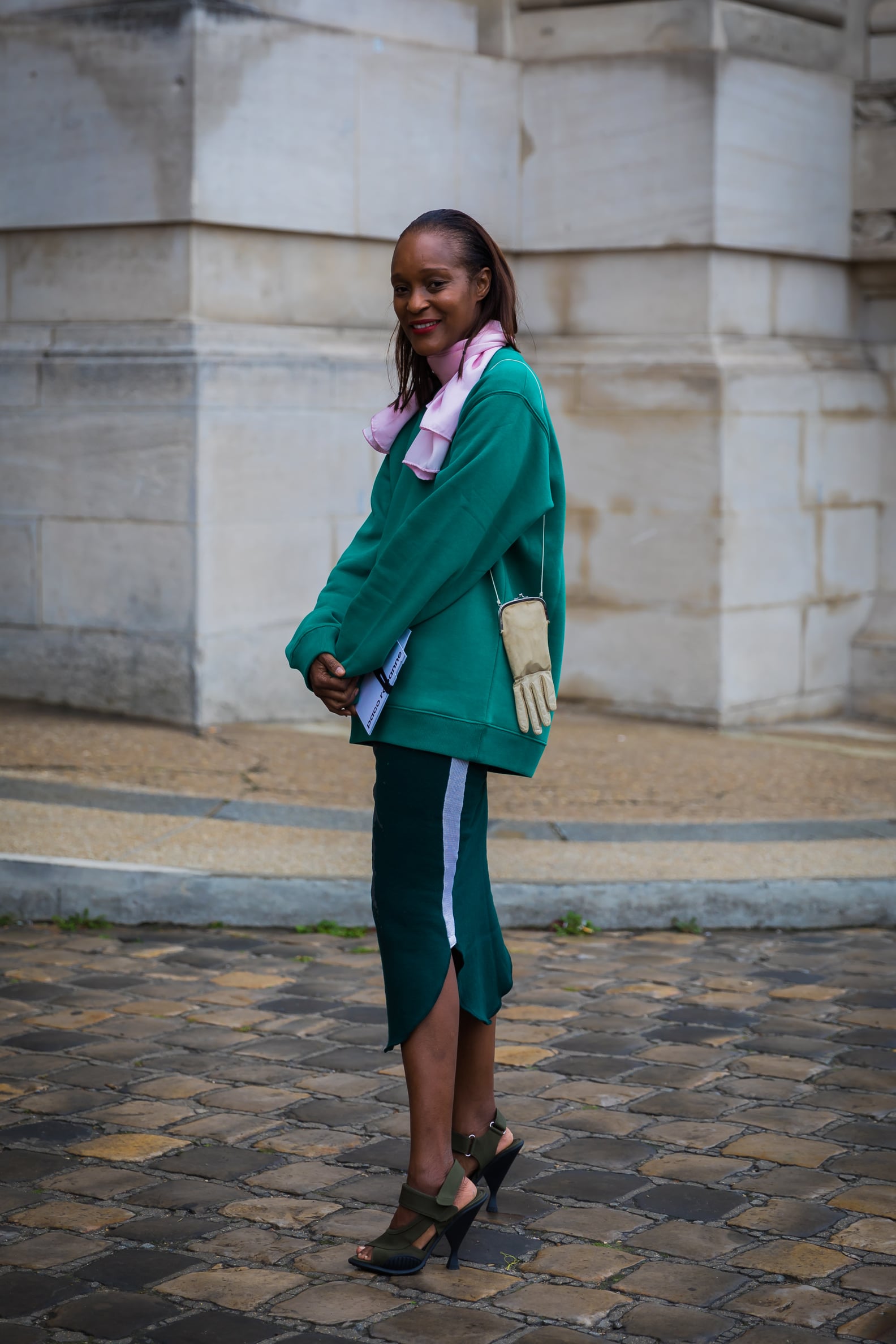 How to Wear a Scarf in the Fall | PS Fashion