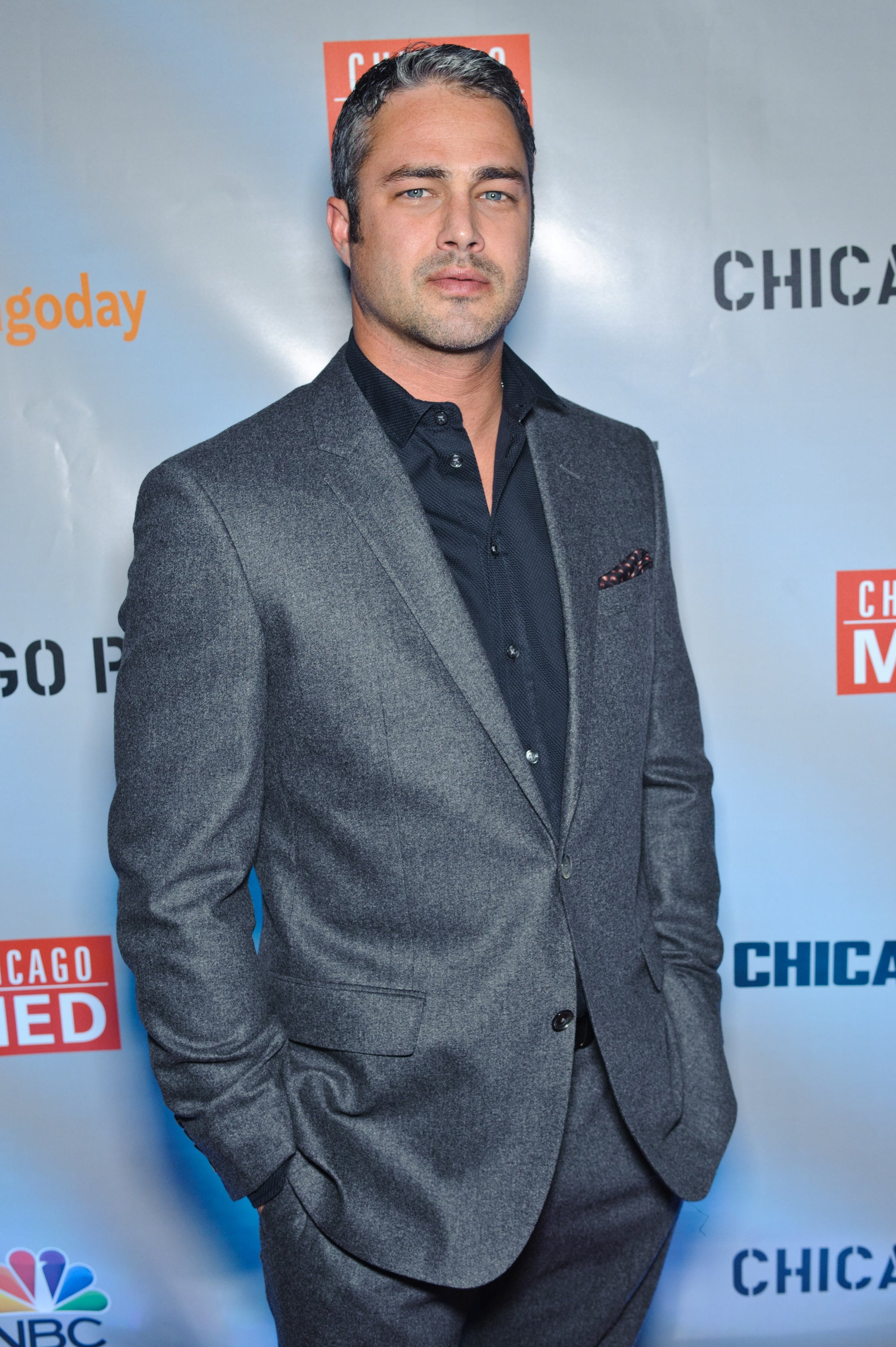 Hot Taylor Kinney Pictures | PS Celebrity