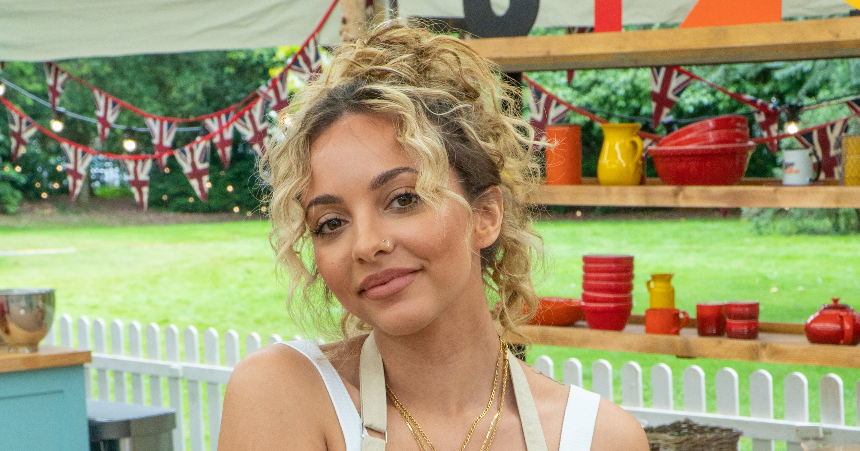 Jade Thirlwall's Little Mix Cake on Celebrity Bake Off | PS UK Celebrity