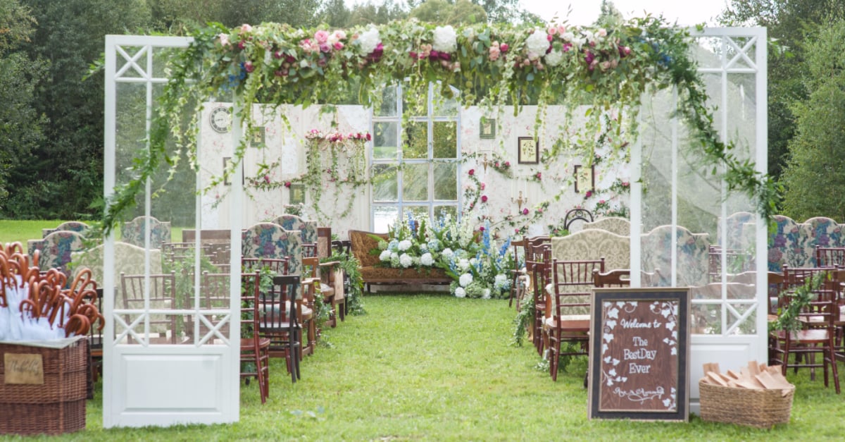 20 Wedding Ceremony Backdrops | PS Love
