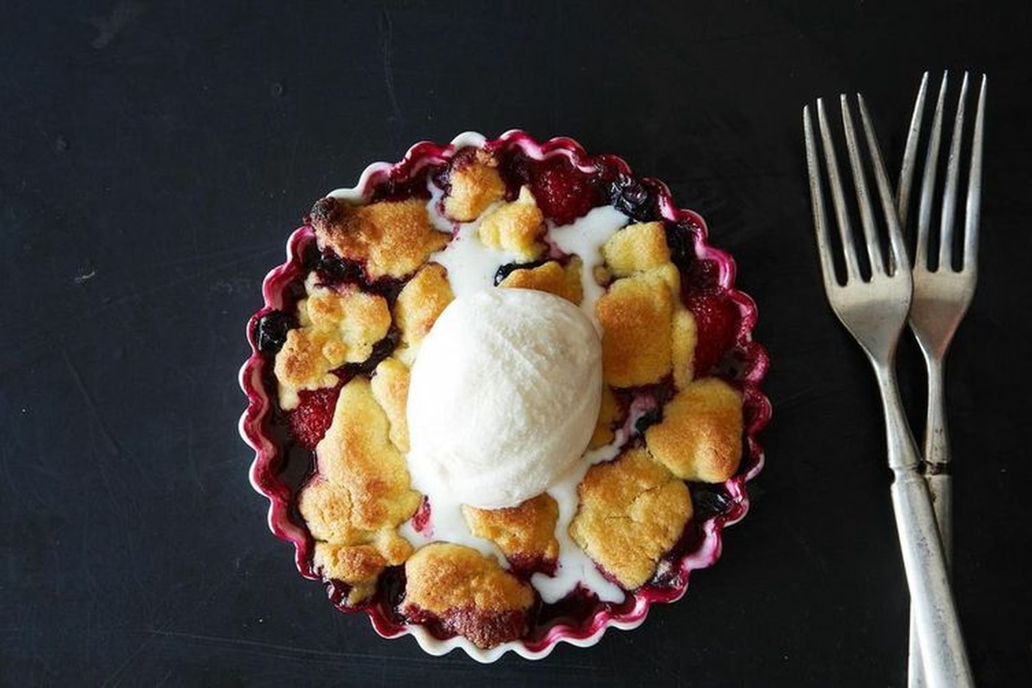 Red, White, and Blue Fruit Crisp | PS Food
