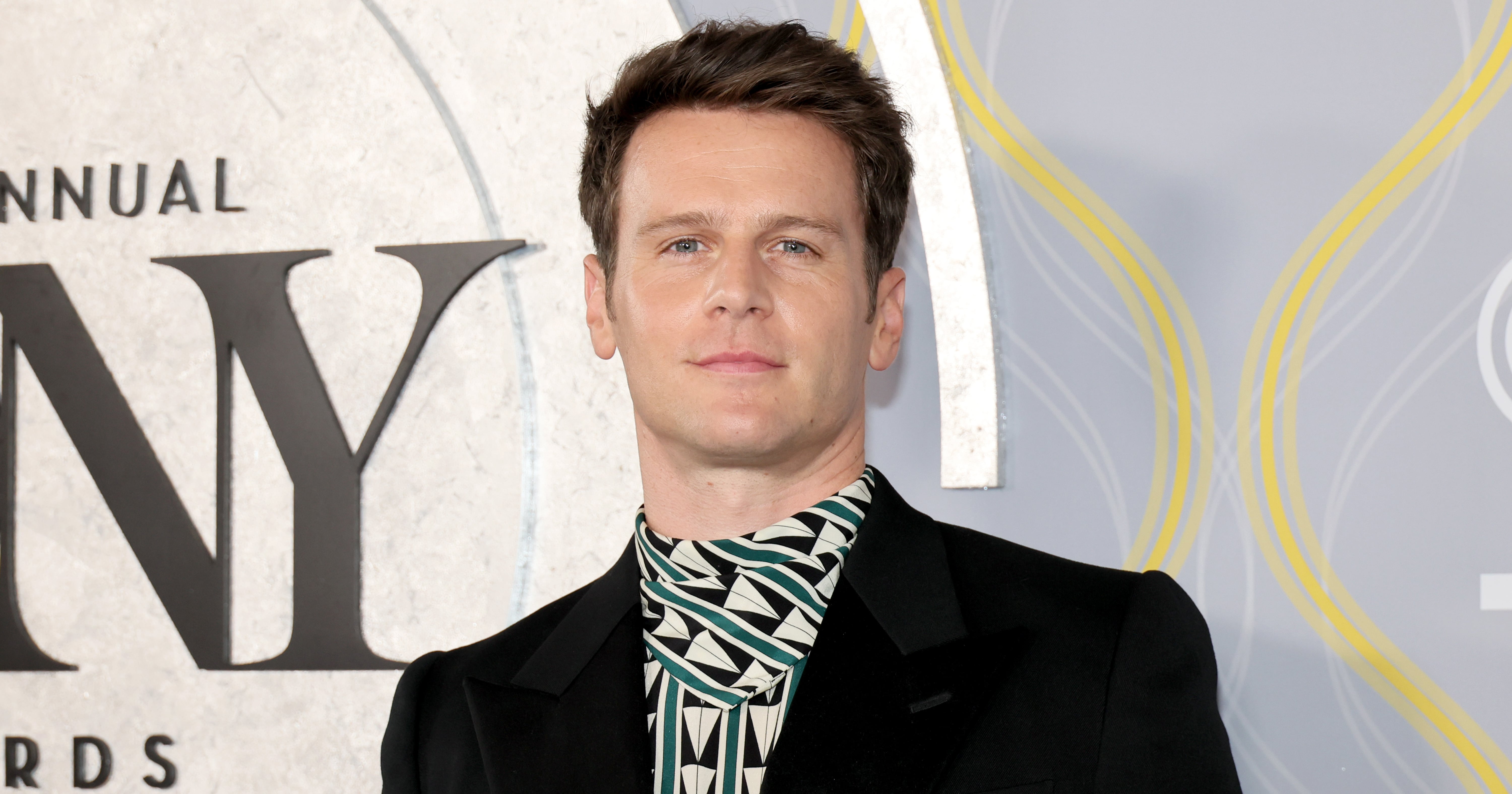 Who Is Jonathan Groff Dating? | POPSUGAR Celebrity