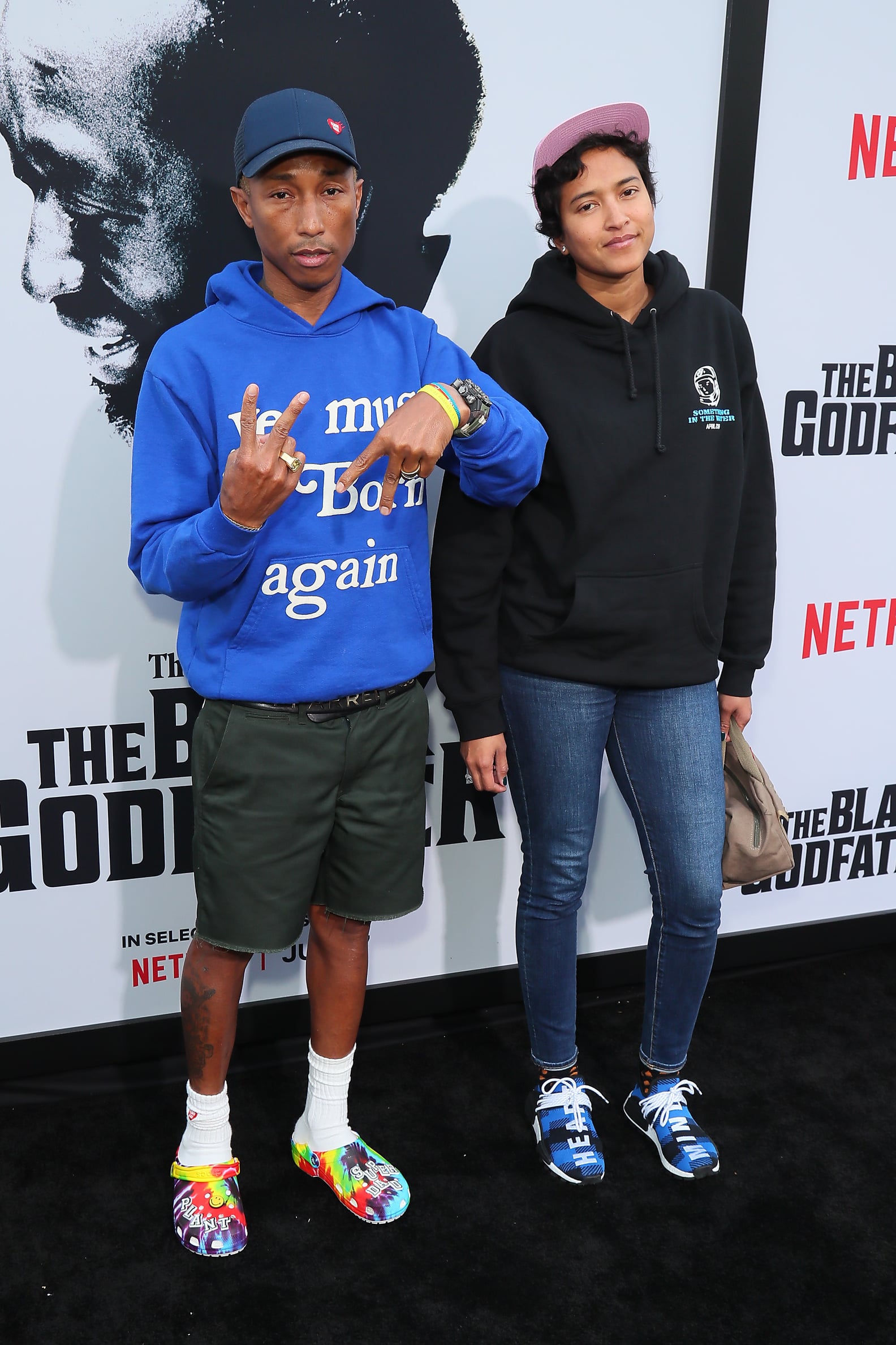 Celebrities Who Love to Wear Crocs | PS Fashion