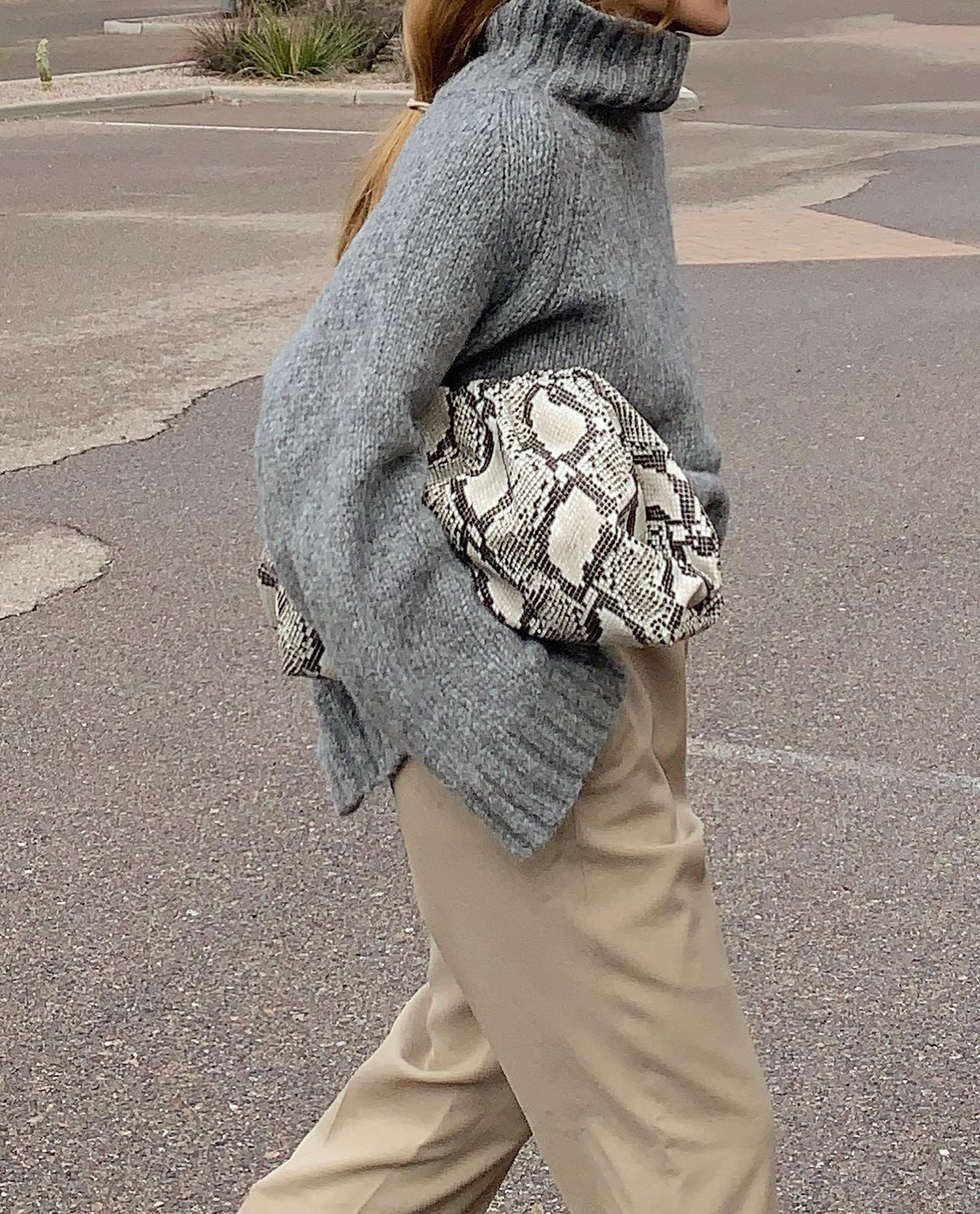 How to Style a Big Bag If You're Not Into the Tiny Bag Trend | PS Fashion