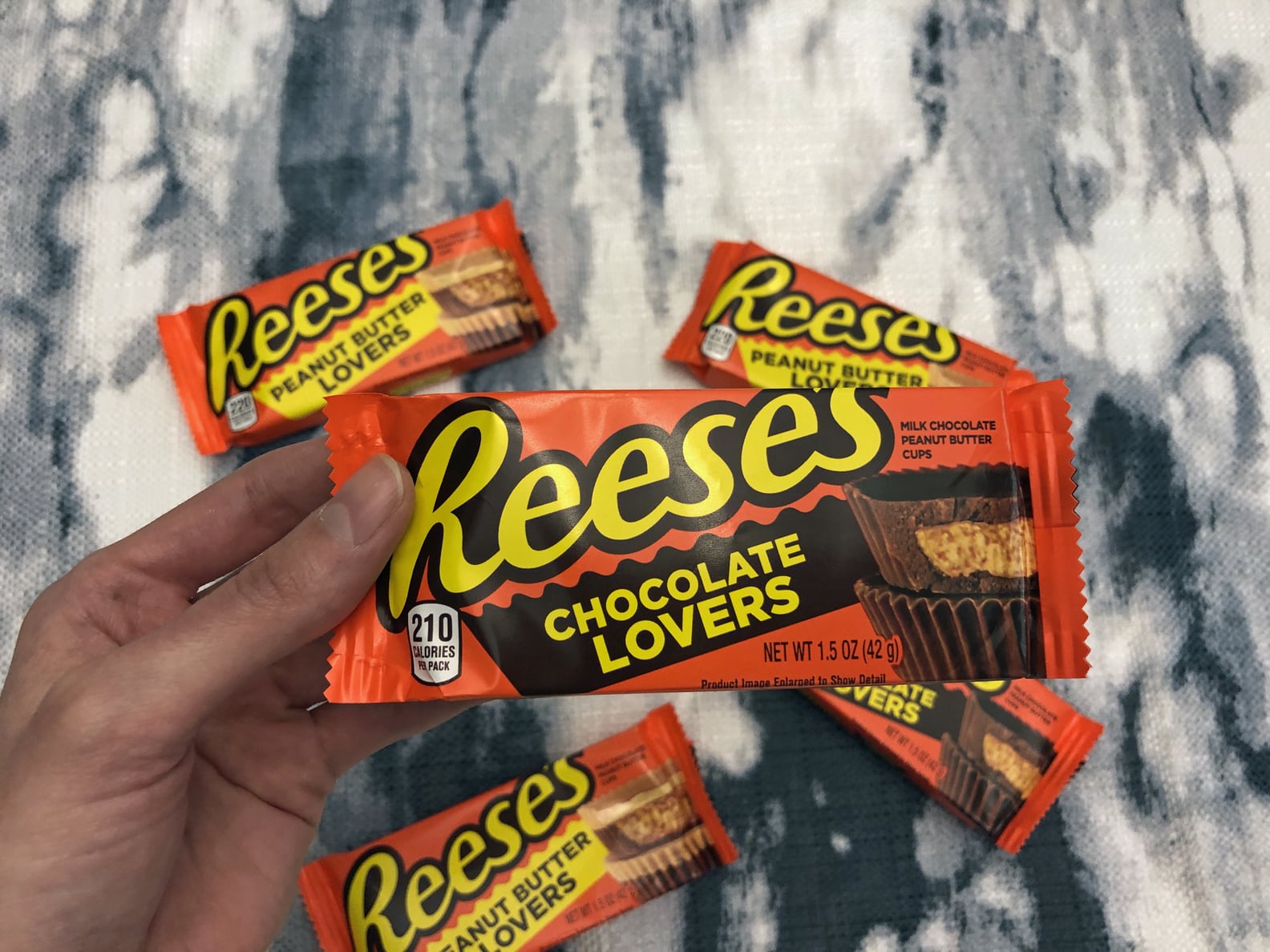 Reese's Peanut Butter Lovers and Chocolate Lovers Review | PS Food