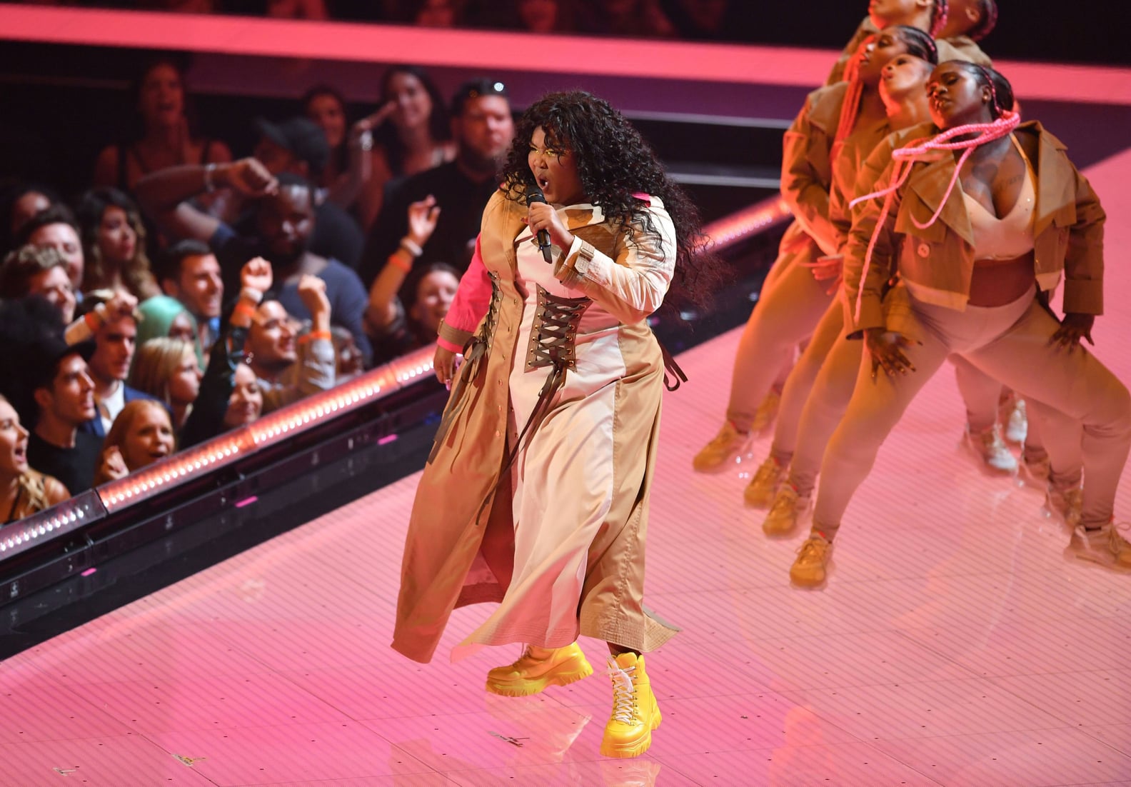 Lizzo 2019 MTV VMAs Performance Video | PS Entertainment