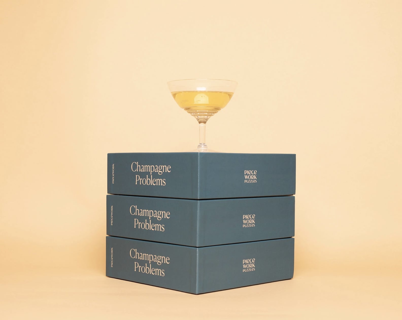 500-Piece Champagne Jigsaw Puzzle | PS Smart Living