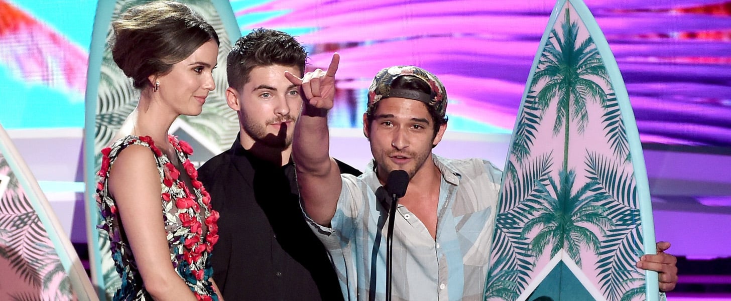 Tyler Posey Accepts Teen Choice Award 2016 | Video | POPSUGAR Entertainment