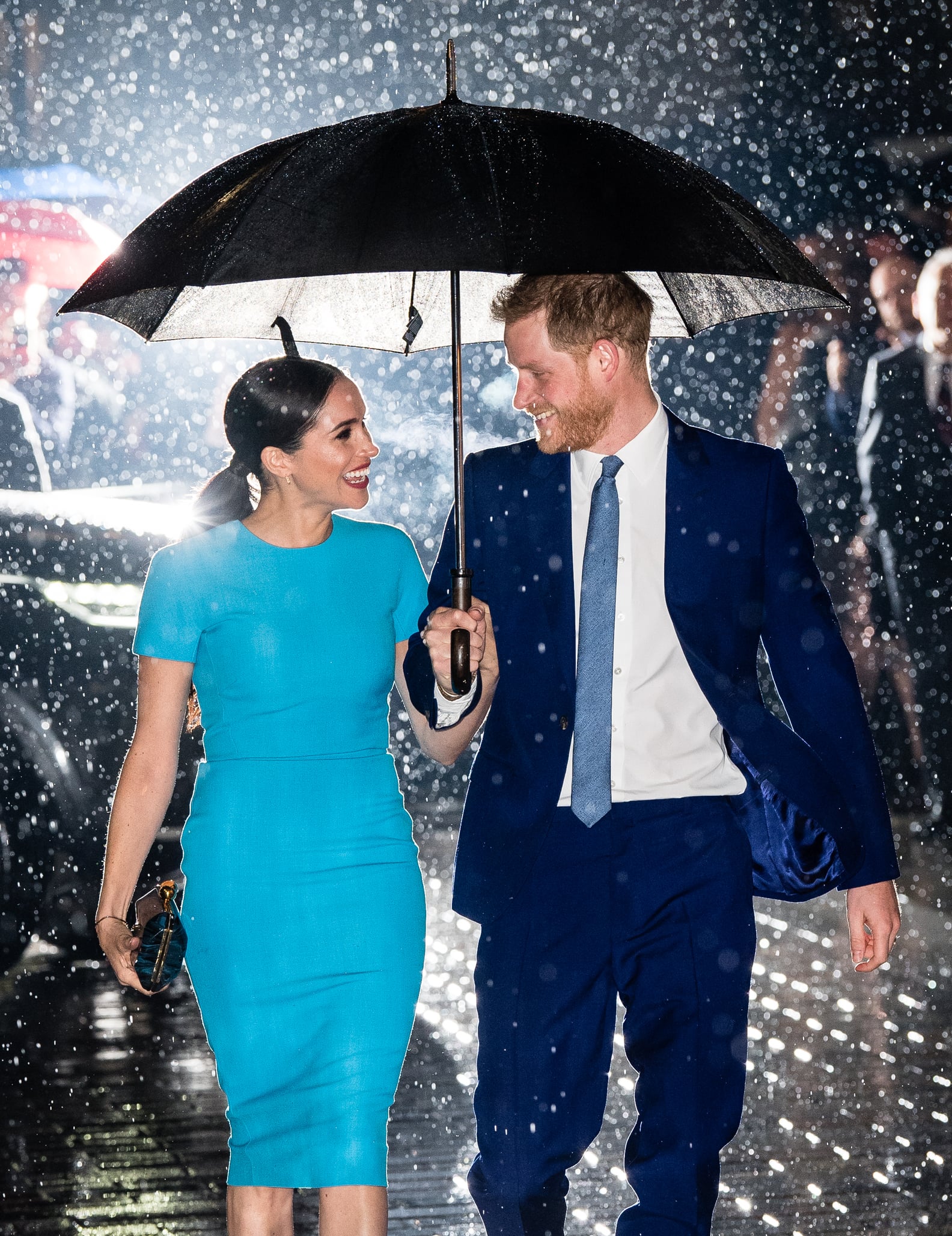 Meghan and Harry Leaving the Royal Family Details | PS Celebrity