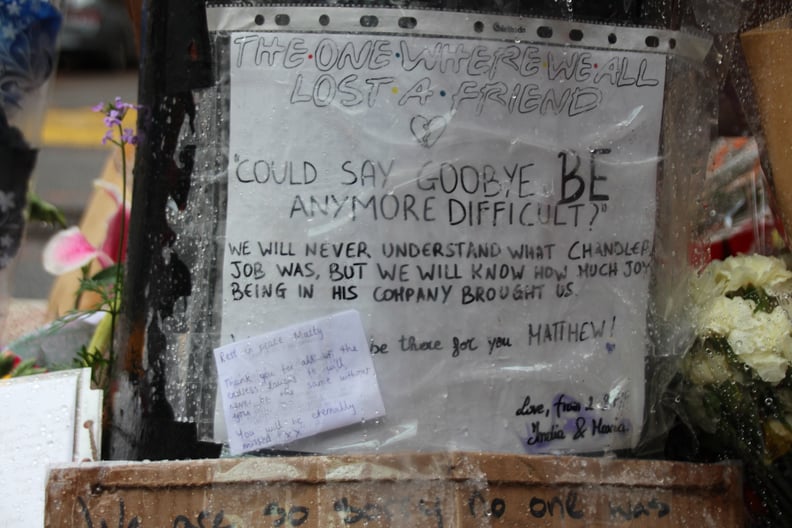 Friends Fans Gather in NYC to Pay Tribute to Matthew Perry | PS Celebrity