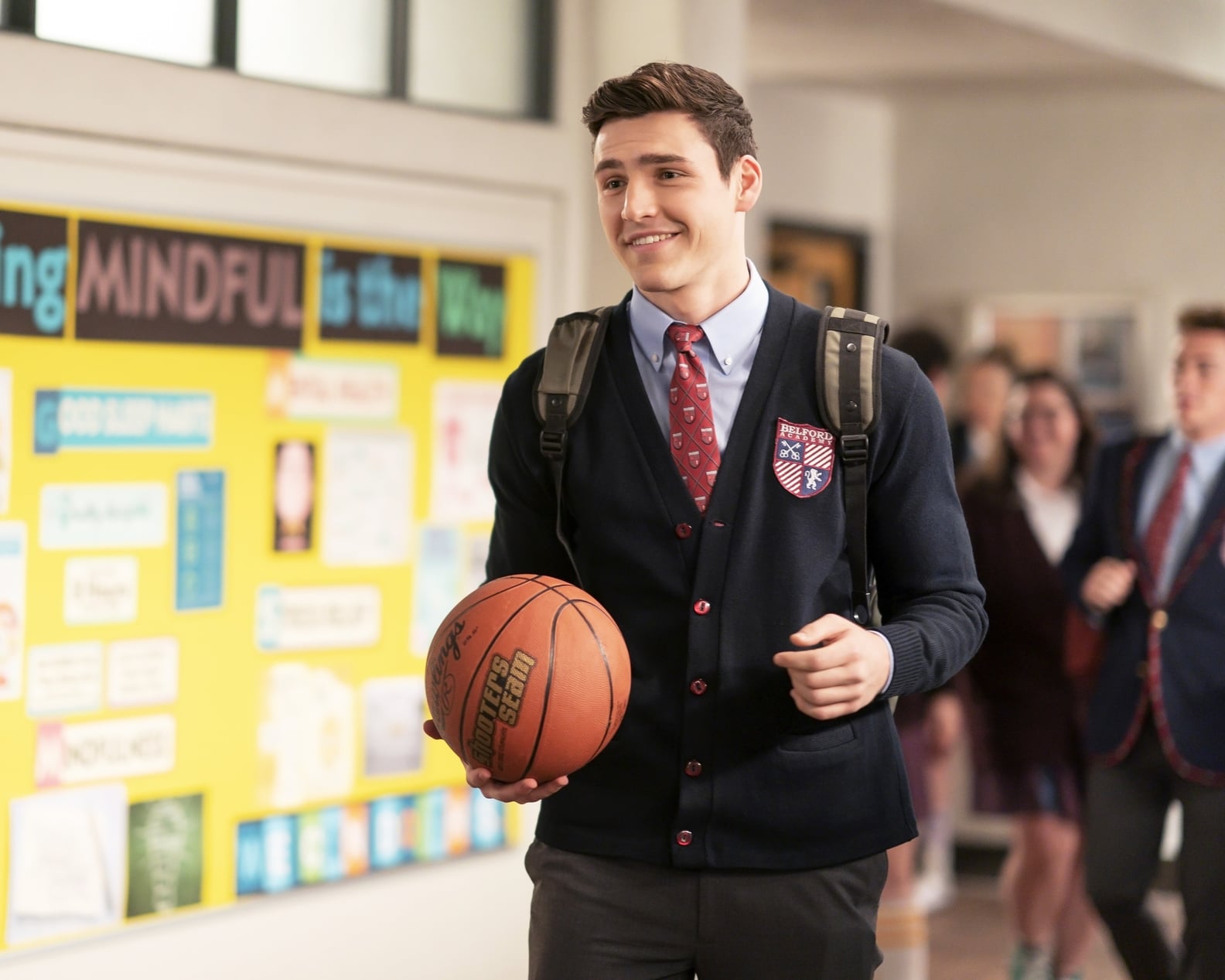 Facts About Sex Lives of College Girls Star Charlie Hall | POPSUGAR ...