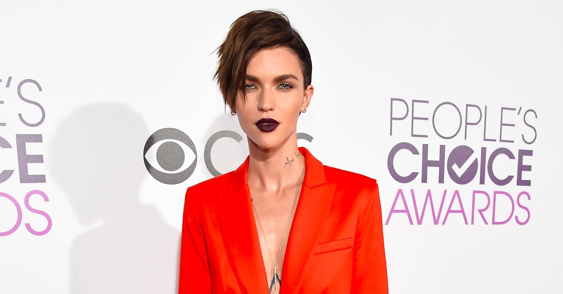 Ruby Rose Veronica Beard Suit at People's Choice Awards 2017 | PS Fashion