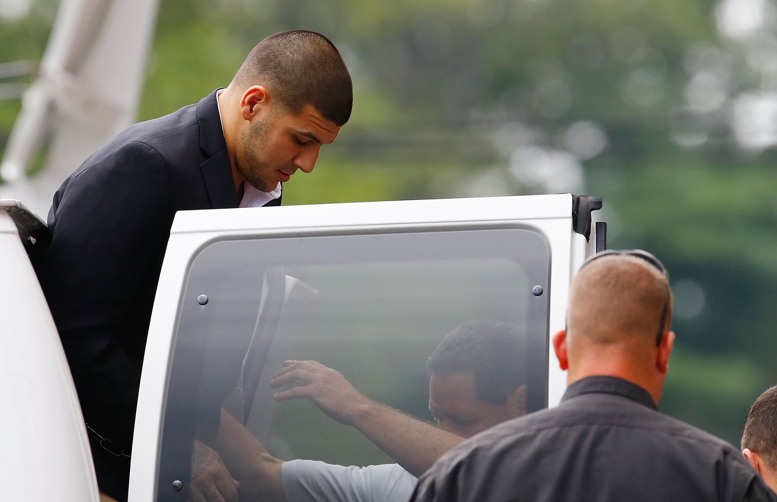 What Happened to Aaron Hernandez? | PS Entertainment