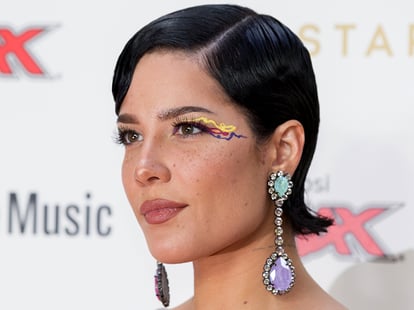 Halsey Wears Low-Rise Leather Pants to Harry Styles Concert | POPSUGAR ...