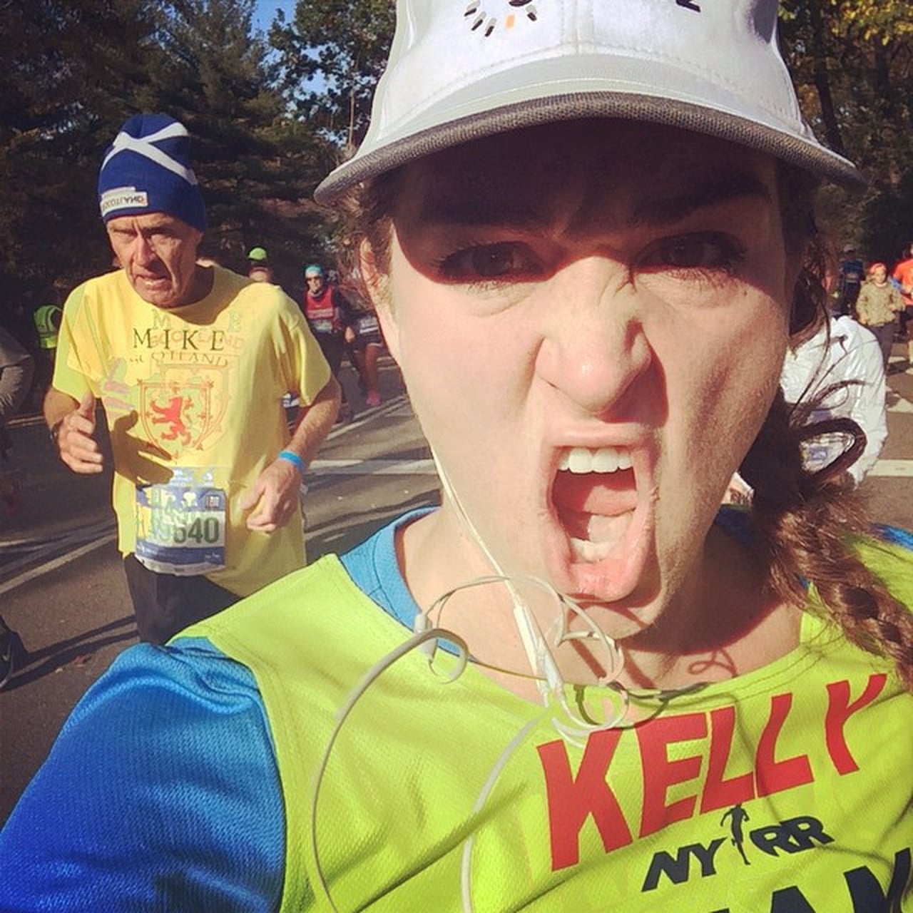 Woman Takes Selfies During NYC Marathon | PS Fitness