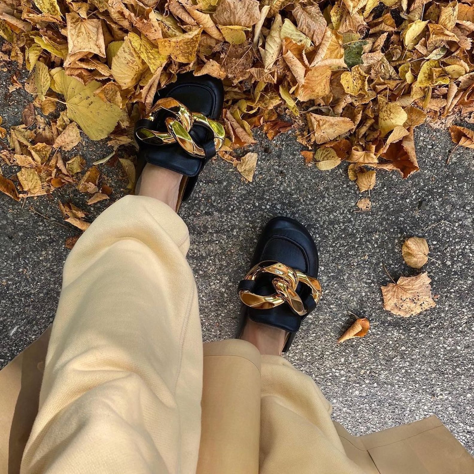 10 Ways to Wear Clogs and Where to Shop Them | PS Fashion
