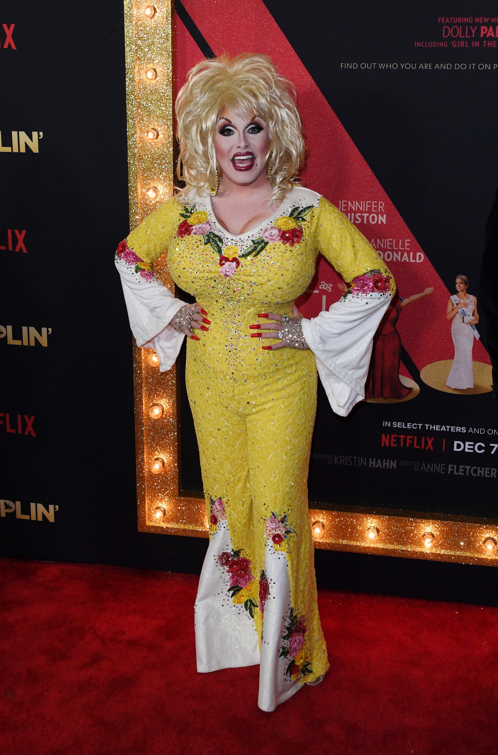 Dolly Parton With Drag Queen at Dumplin' Premiere | PS Celebrity