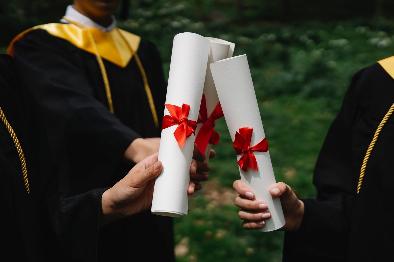 Download Free Graduation Zoom Backgrounds | PS Tech