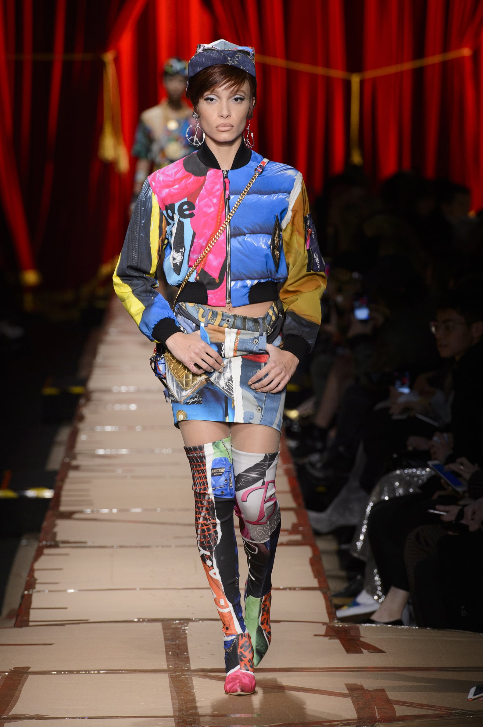 Moschino Fall 2017 Runway Show | PS Fashion