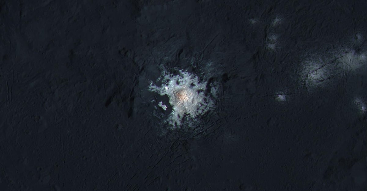 NASA Photo of Bright Spot on Planet Ceres | PS Tech