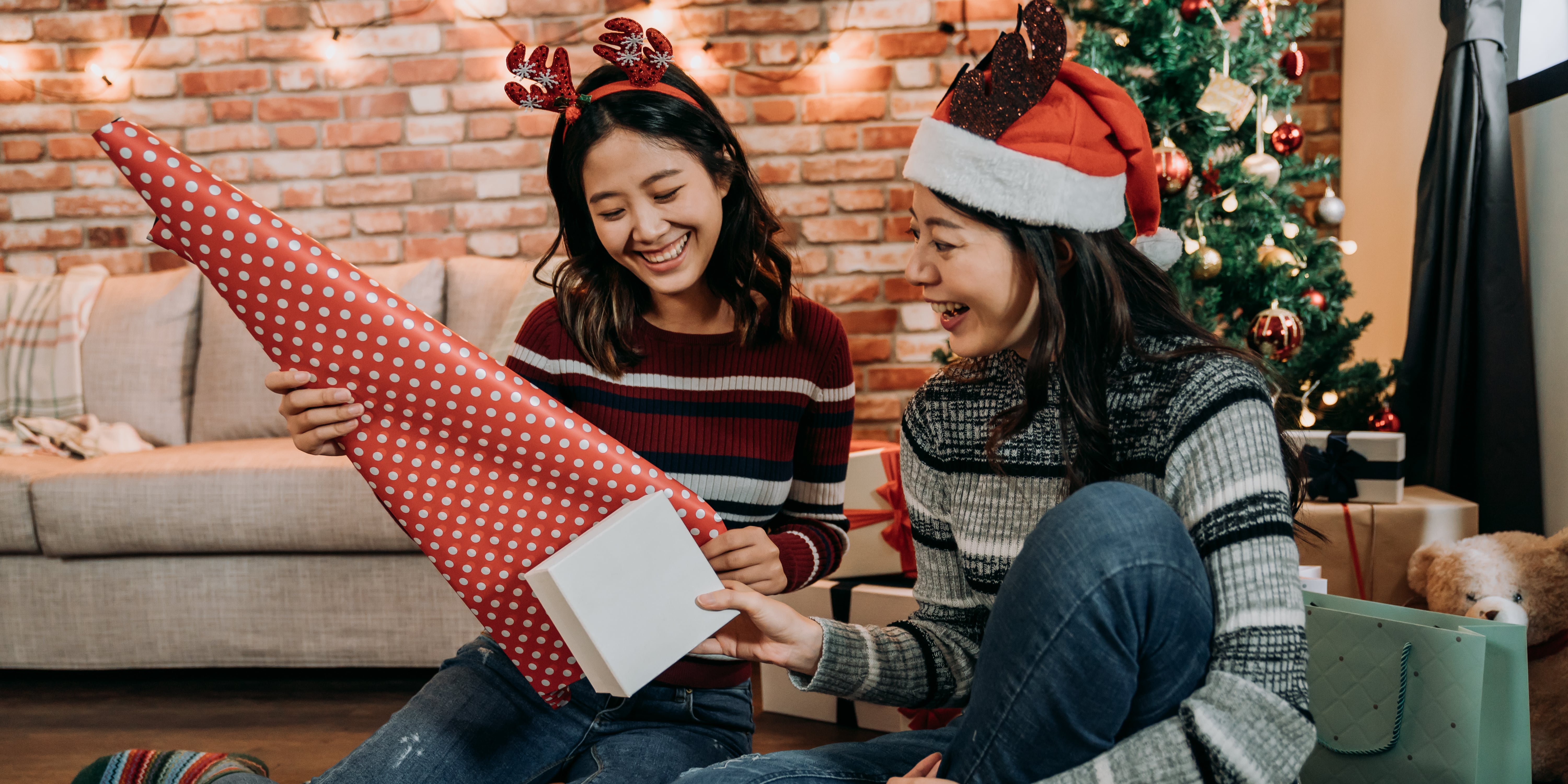 Budgeting and Money-Saving Tips For Holiday Shopping | PS Smart Living