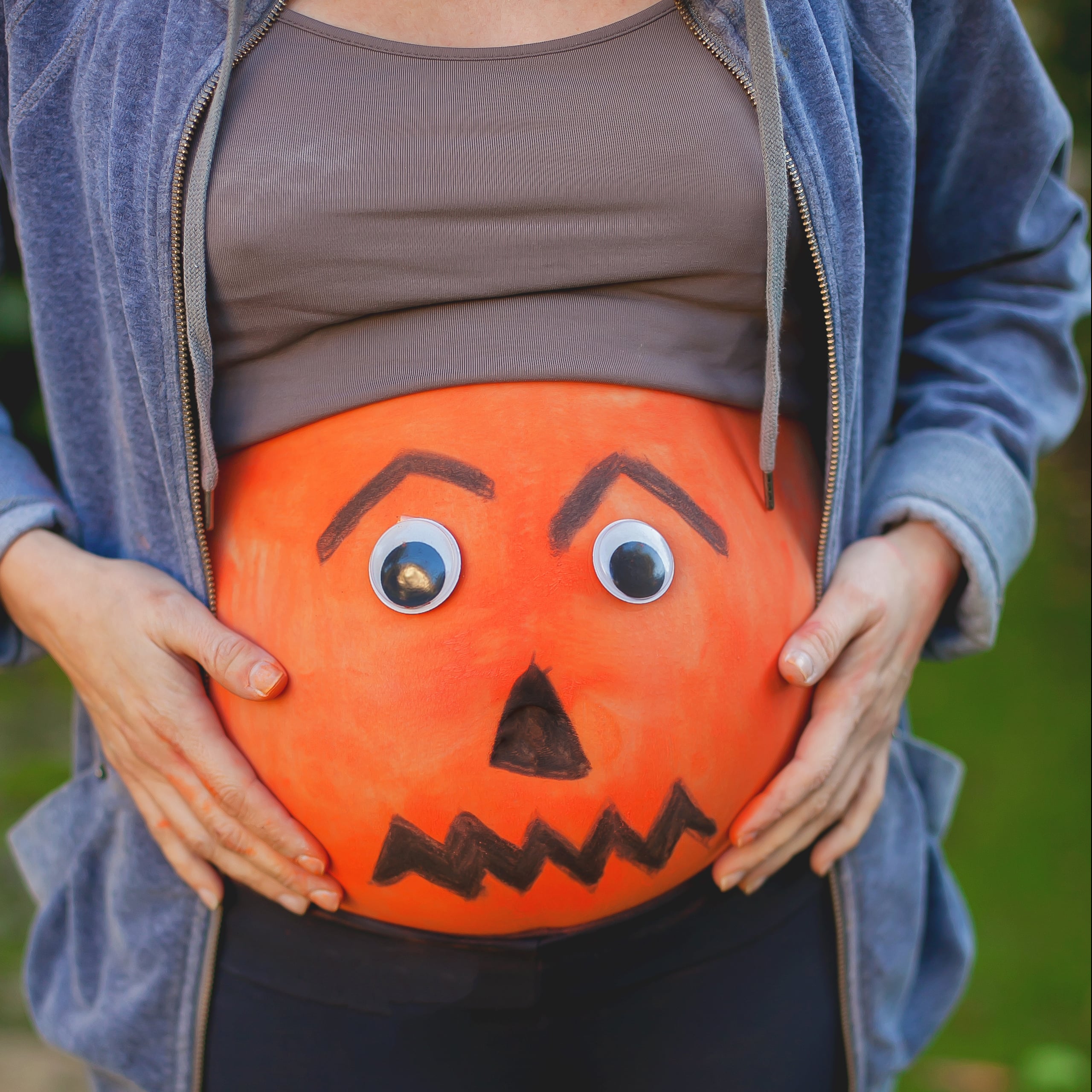 how to draw a pumpkin on a pregnant belly