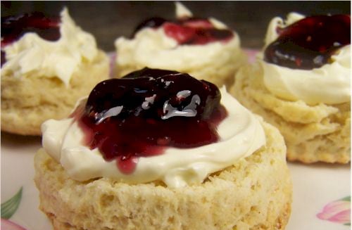 Cream Scones