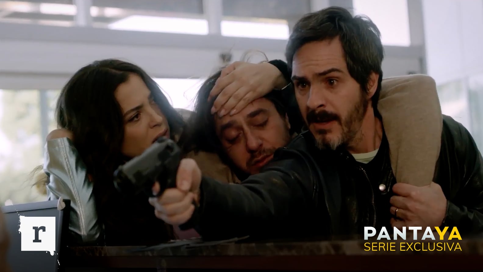 Mauricio Ochmann Stars in New Pantaya Series R | PS Latina